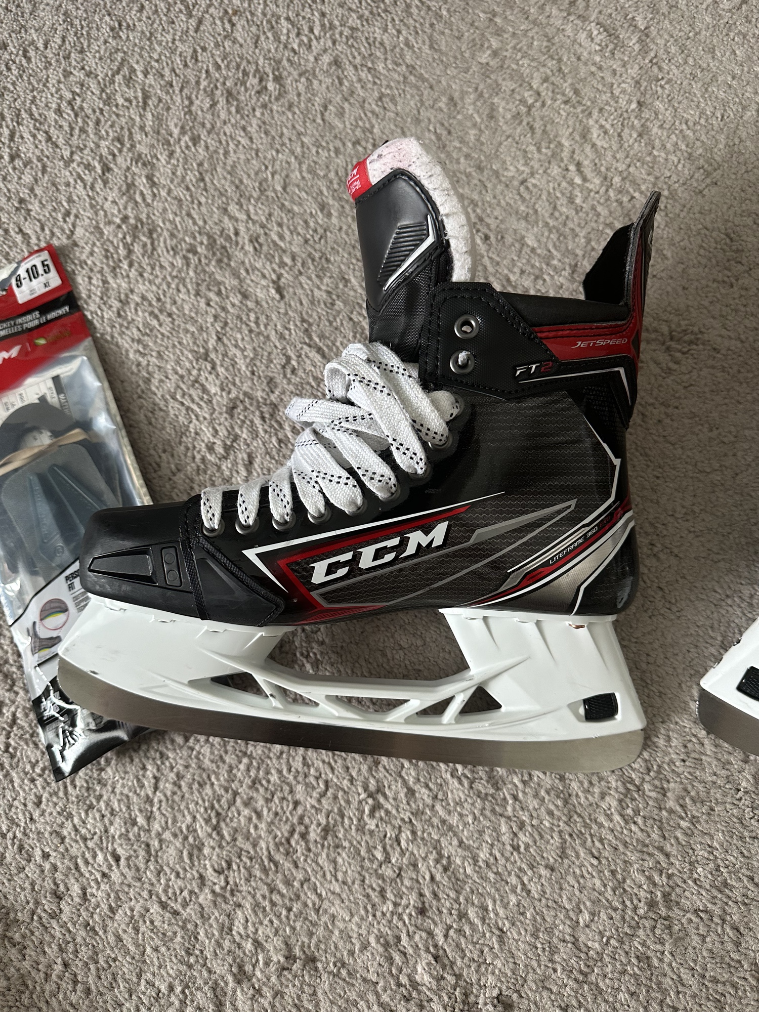 CCM Jetspeed FT2 Pro Stock Skate 9.75E Matthews | SidelineSwap