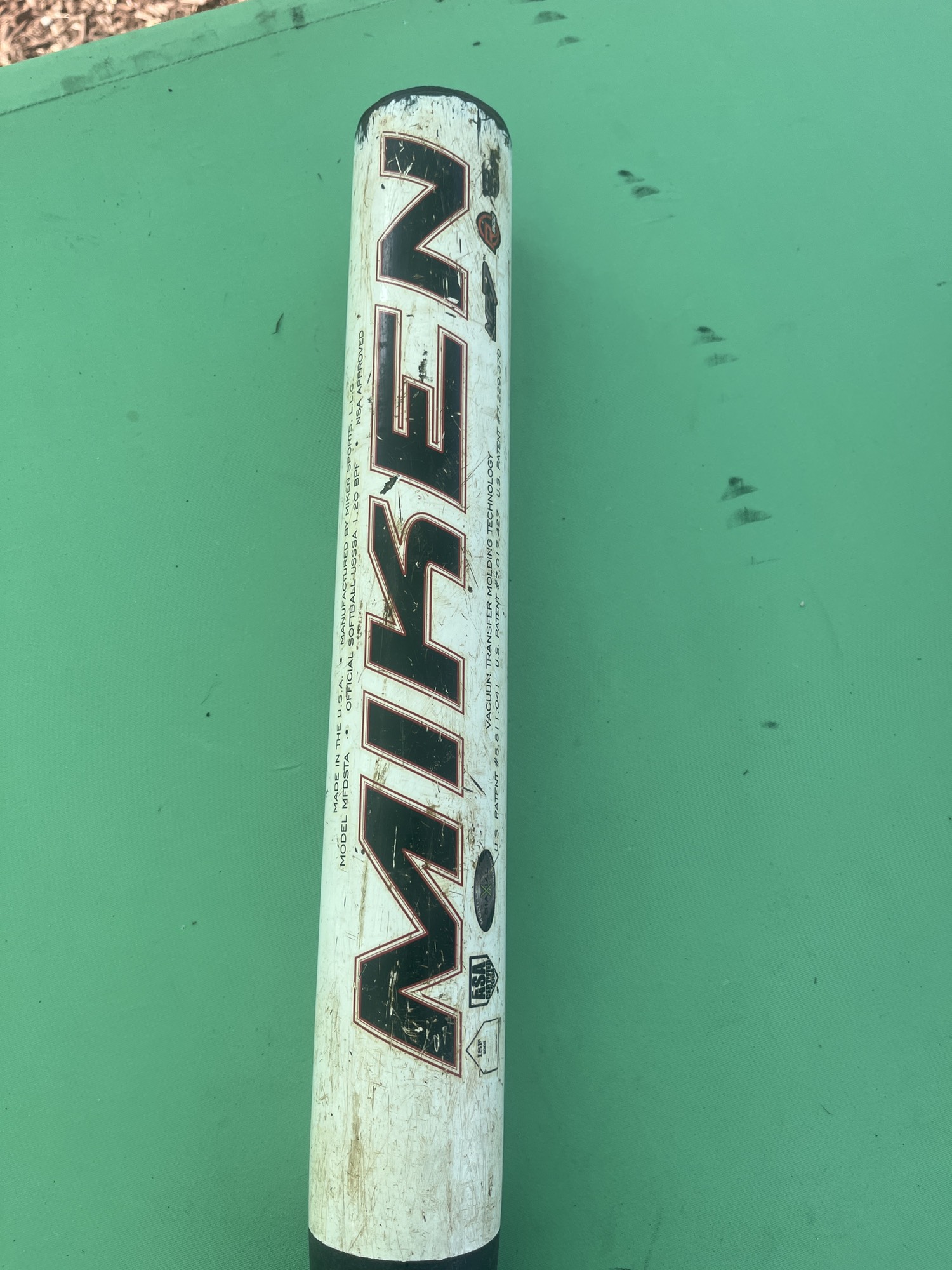White Used Miken Freak Bat (-4) 30 oz 34" | SidelineSwap