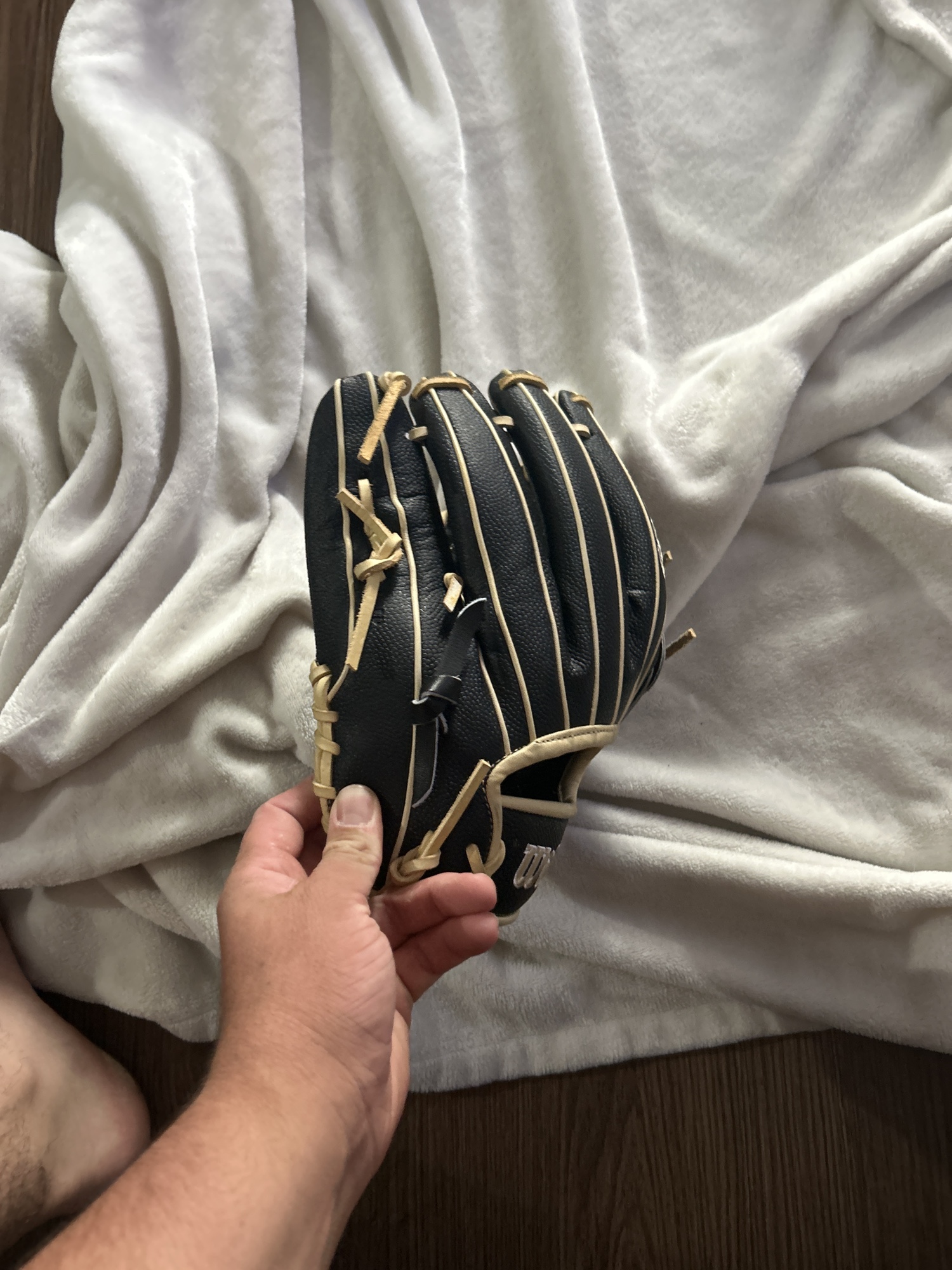 Baseball Glove 12” Pitchers Glove | SidelineSwap