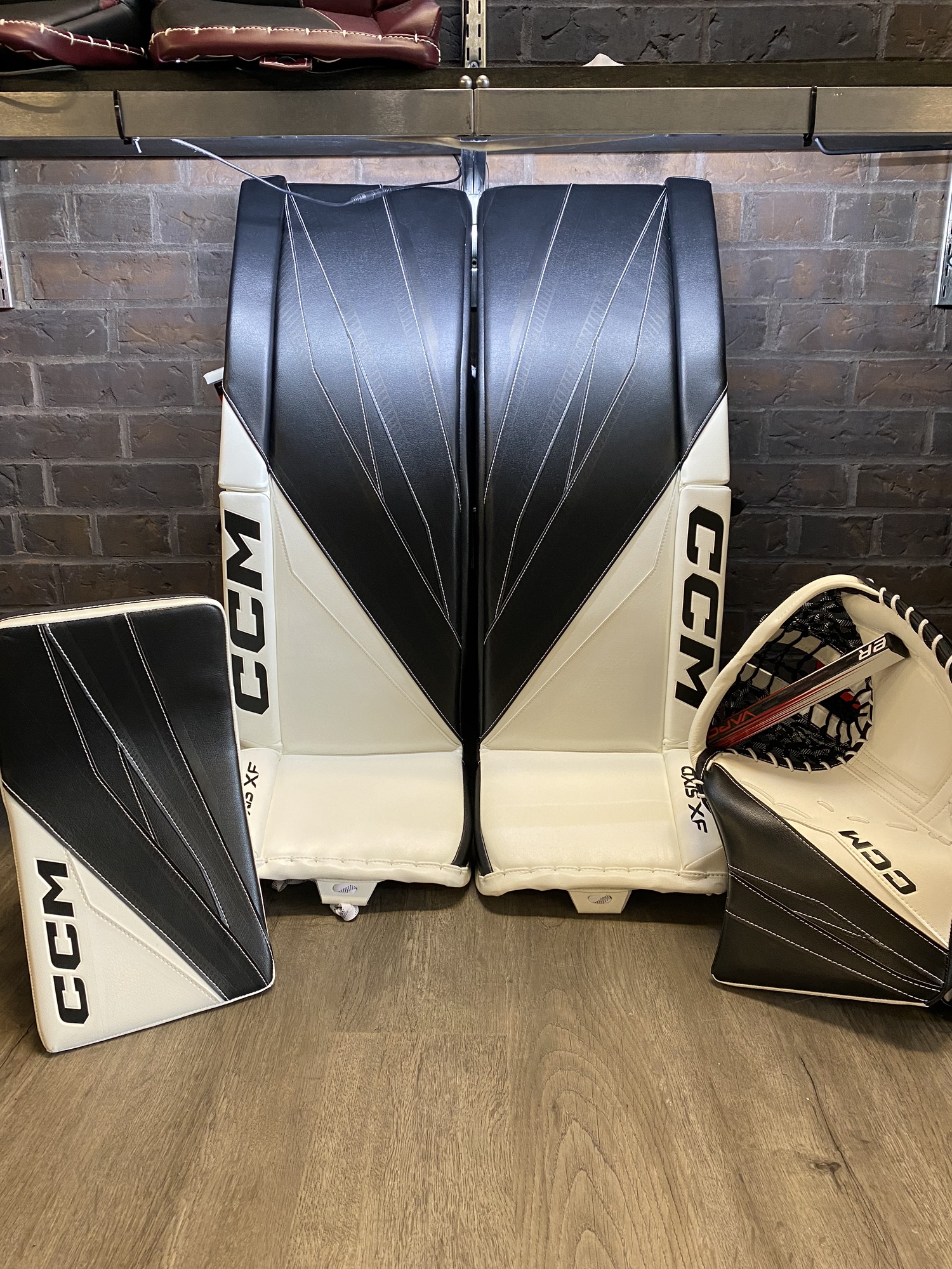 CCM Axis XF 34” Regular Full Set | SidelineSwap