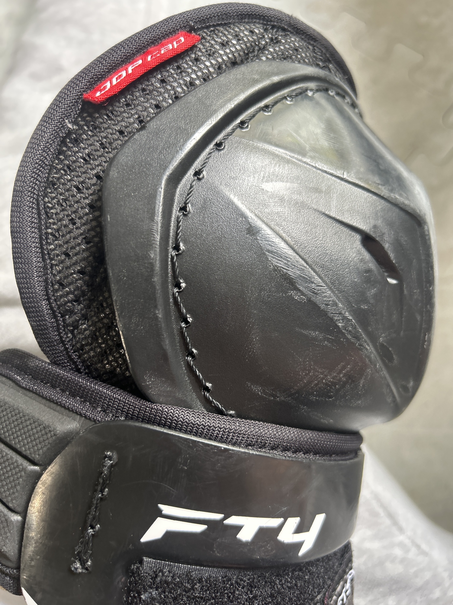 CCM FT4 Shin Pads | SidelineSwap