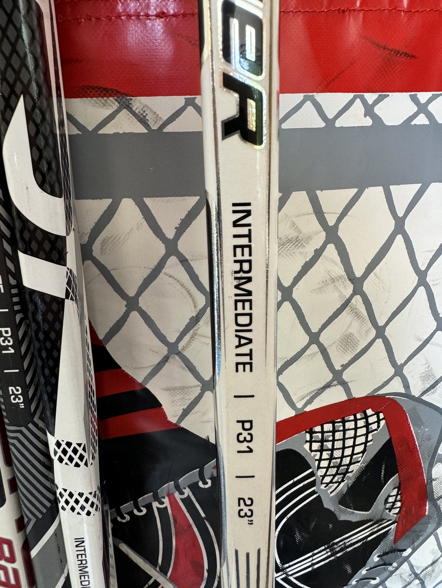 23’ P31 Int Bauer Vapor 1x Goalie Stick | SidelineSwap