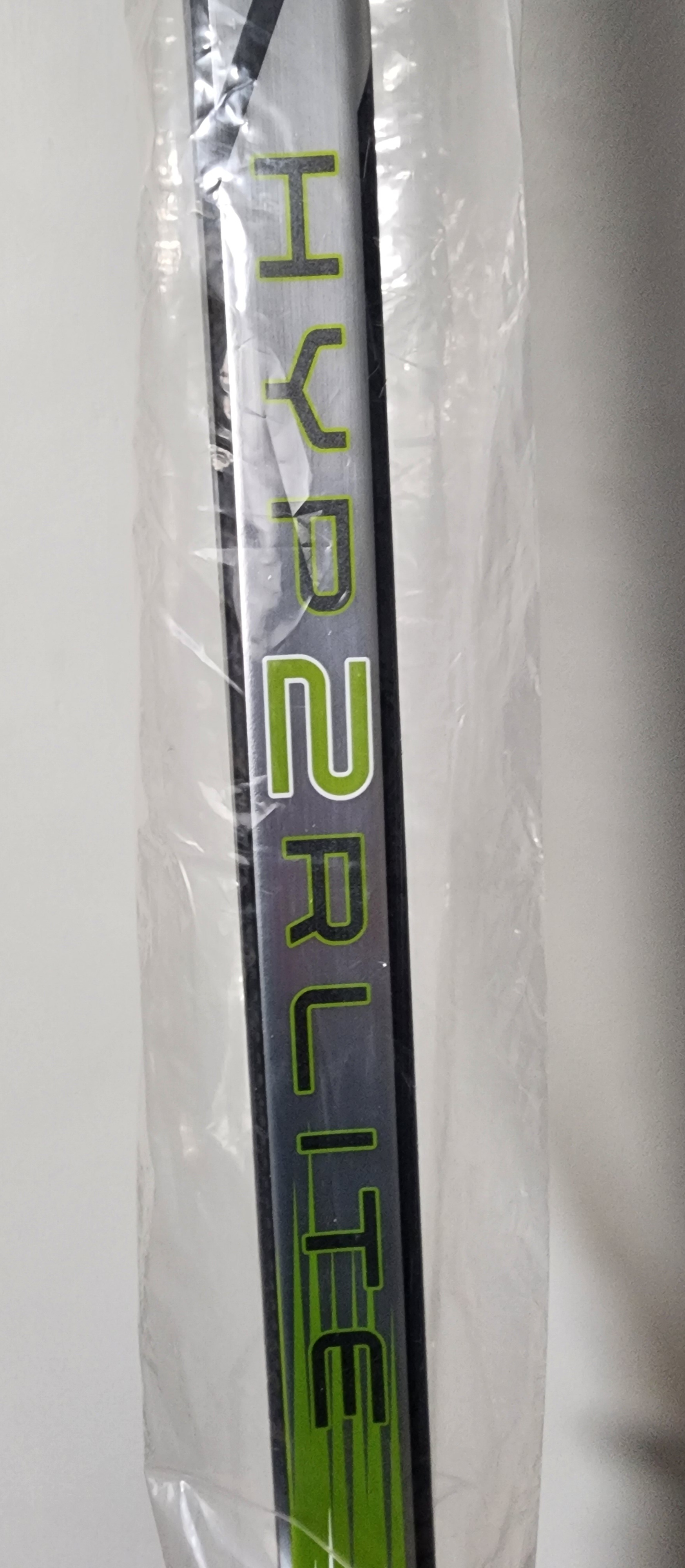 New Bauer Hyperlite 2 SR Regular Goalie Stick 25" | SidelineSwap