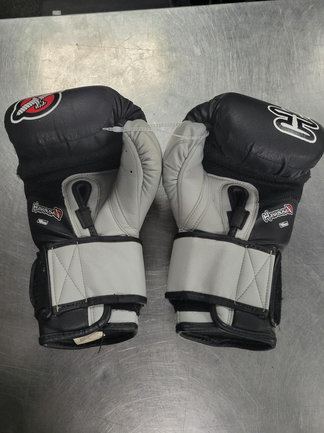 Used Hayabusa Md 16 Oz Boxing Gloves | SidelineSwap