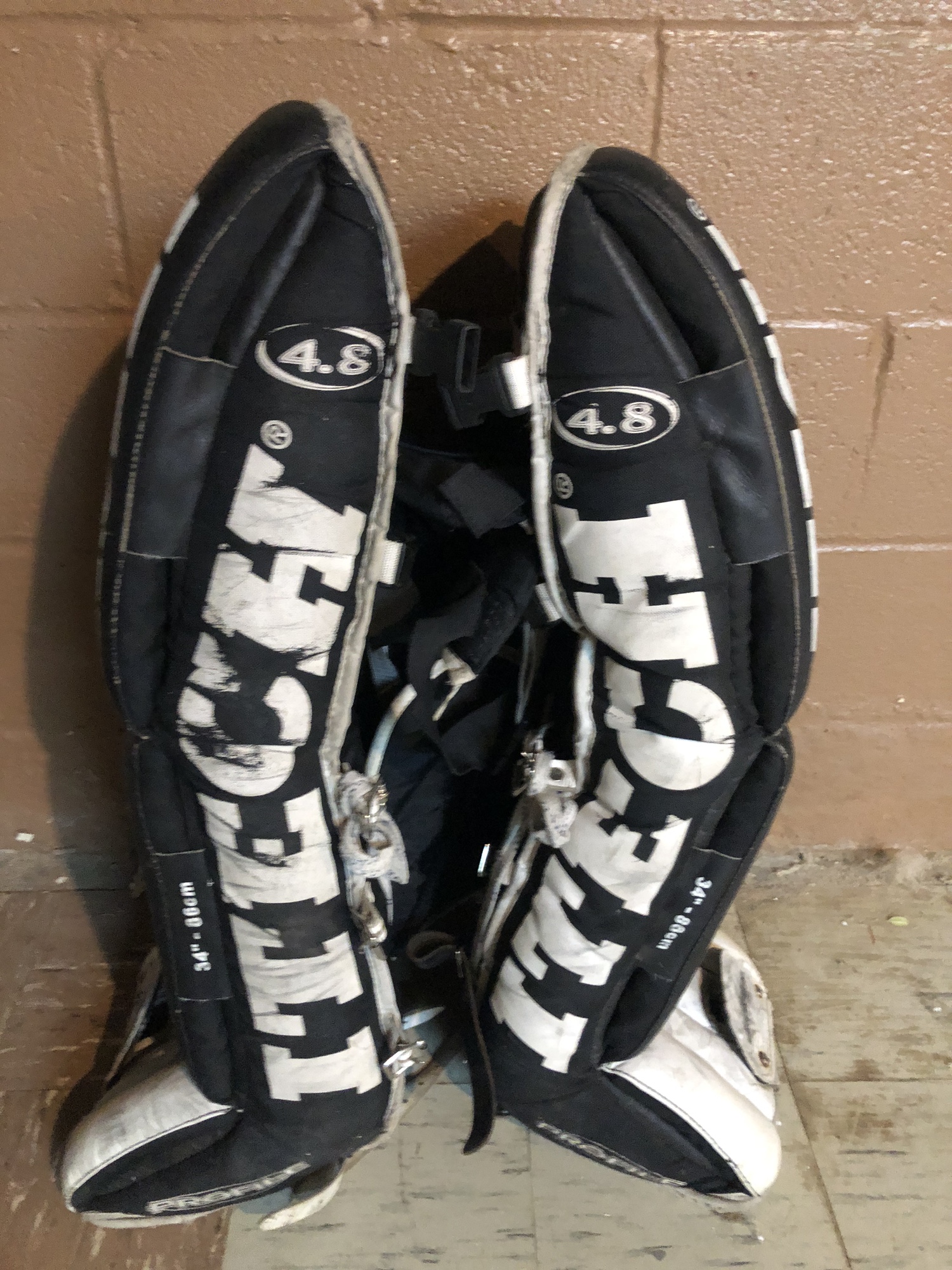 Itech Profile Goalie Pads | SidelineSwap