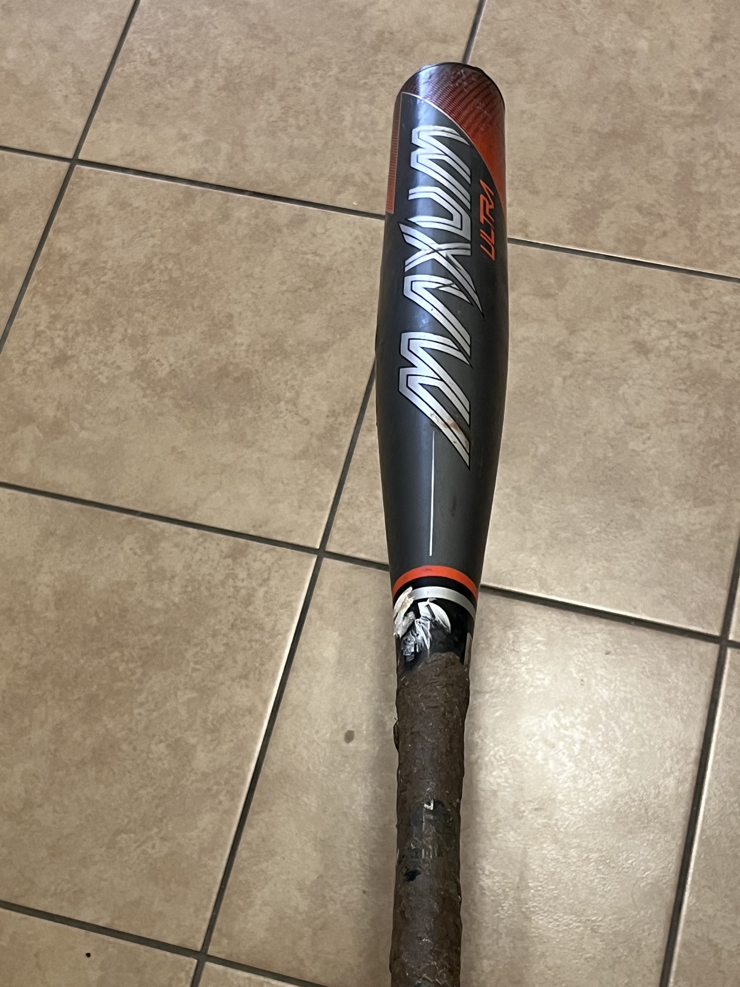Used 2022 Easton BBCOR Certified Composite 30 oz 33" Maxum Ultra Bat ...