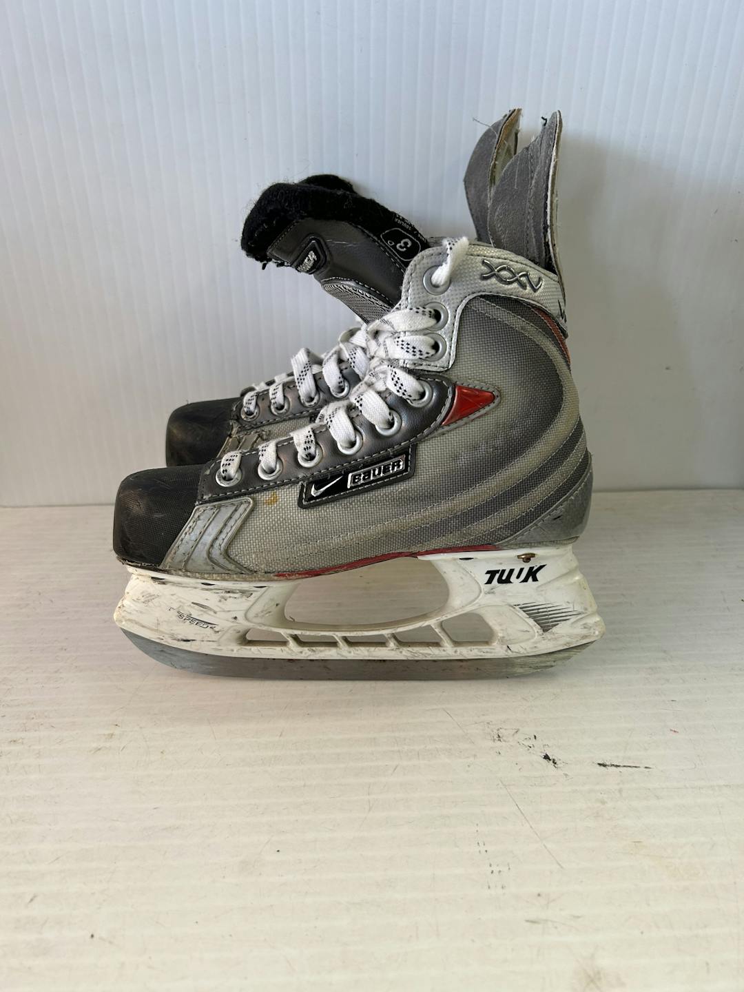 Used Bauer Nike Junior 03 Ice Hockey Skates | SidelineSwap