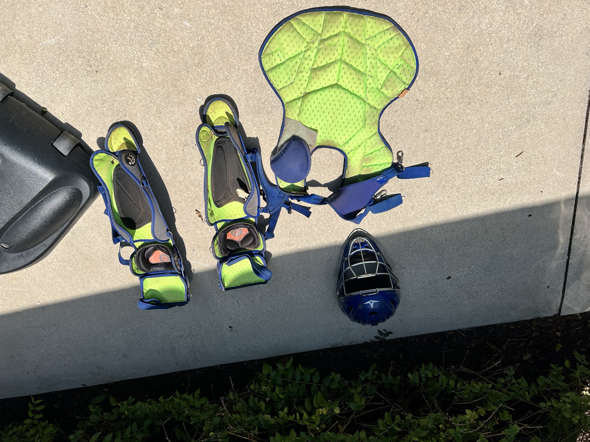 Used All Star System 7 Axis Catcher's Set | SidelineSwap