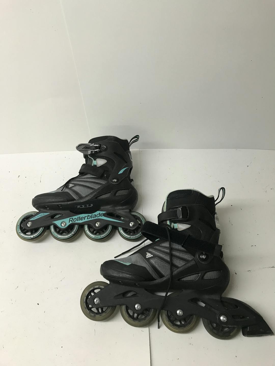Used Rollerblade Zetrablade Senior 8 Inline Skates - Rec And Fitness ...