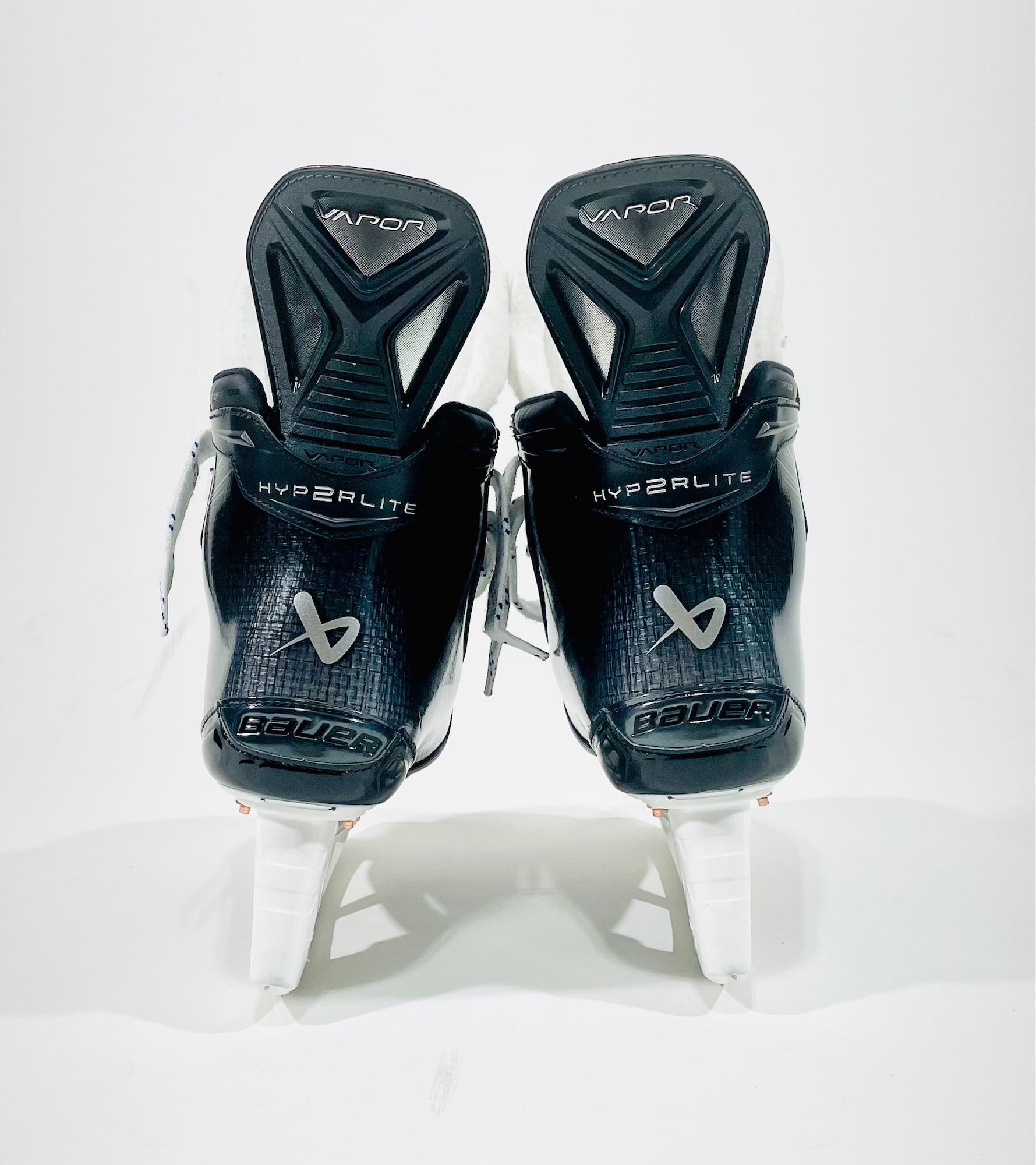 Like new Custom Black Bauer Vapor Hyperlite 2 Pro Stock Skates - Size 8 ...