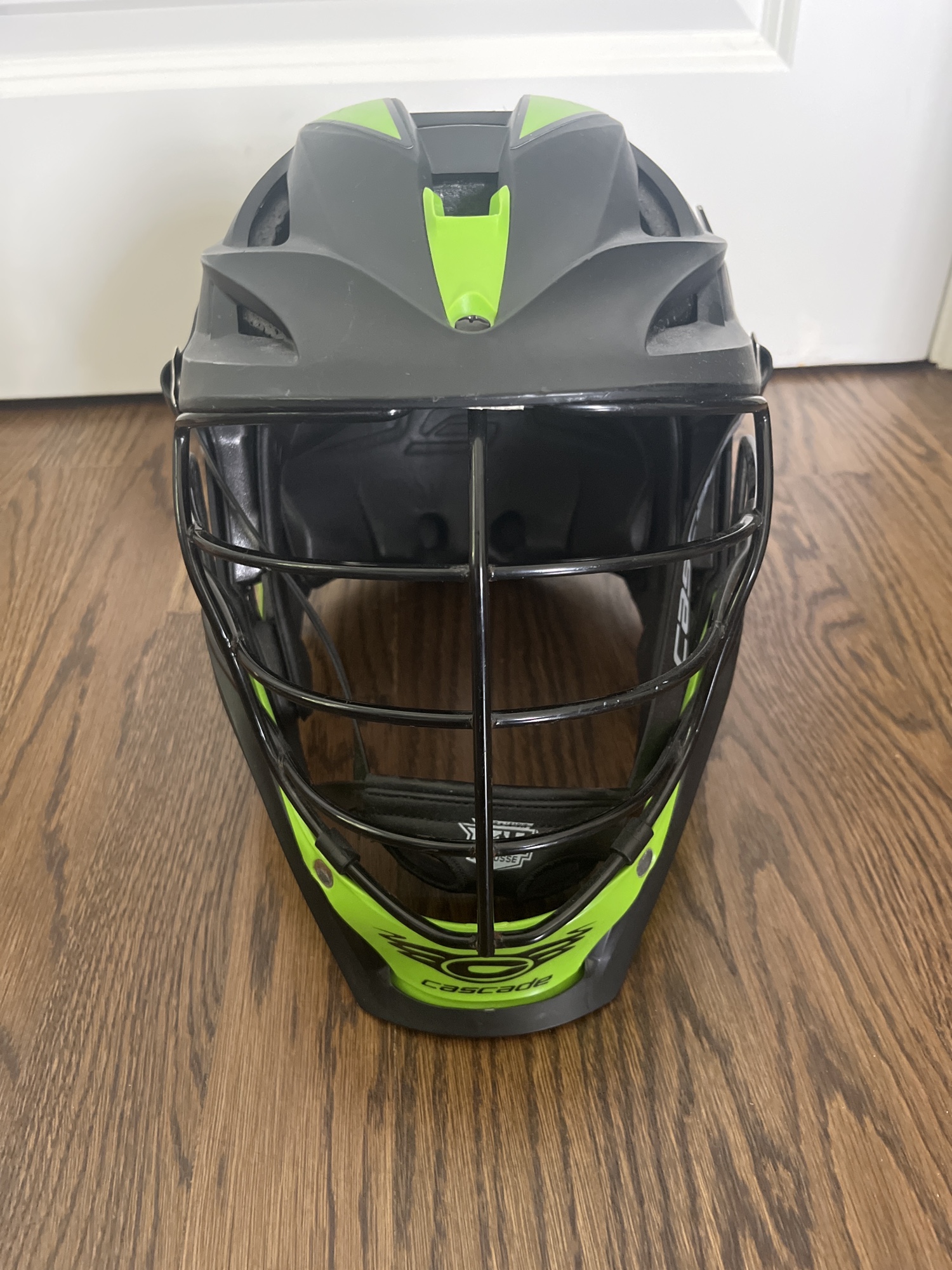 MLL Game Used New York Lizards Cascade S Helmet | SidelineSwap