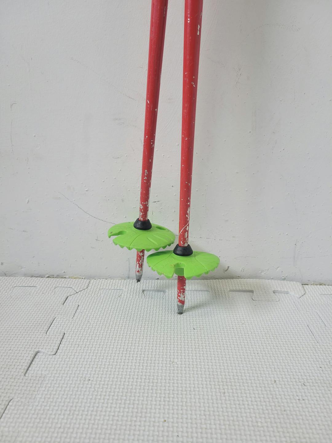 Used Leki Trigger S 100 Cm 40 In Men's Downhill Ski Poles | SidelineSwap