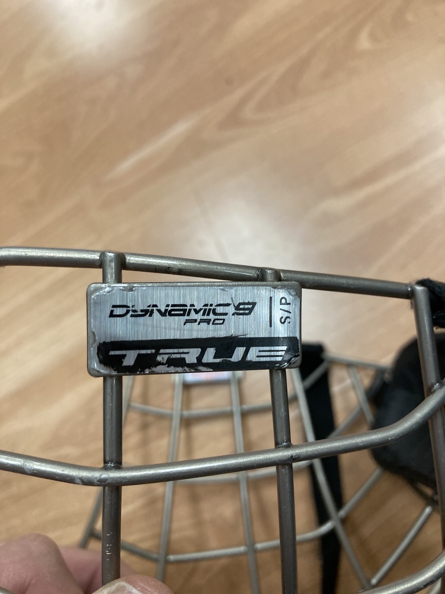 Used Small True Dynamic 9 Pro Full Cage | SidelineSwap
