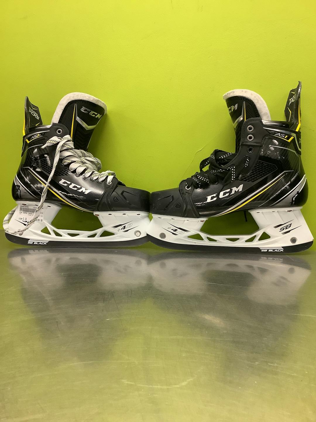 Used Ccm Super Tacks As1 Senior 10 Ice Hockey Skates | SidelineSwap
