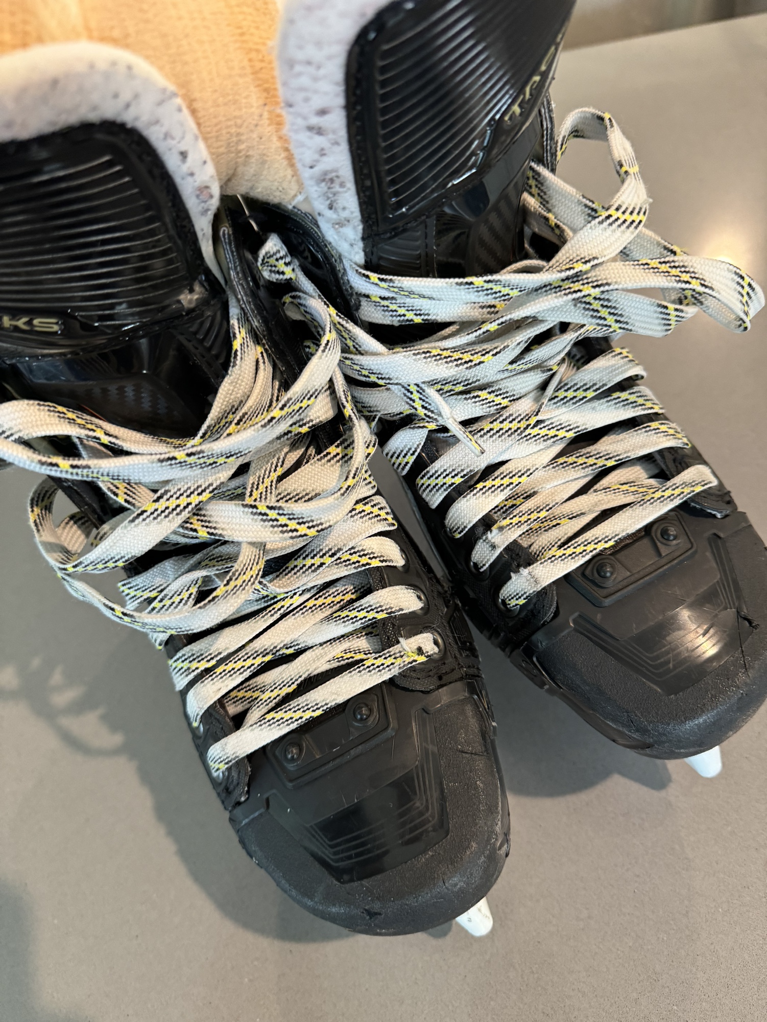 CCM ASV Pro skates 6.0 Reg | SidelineSwap