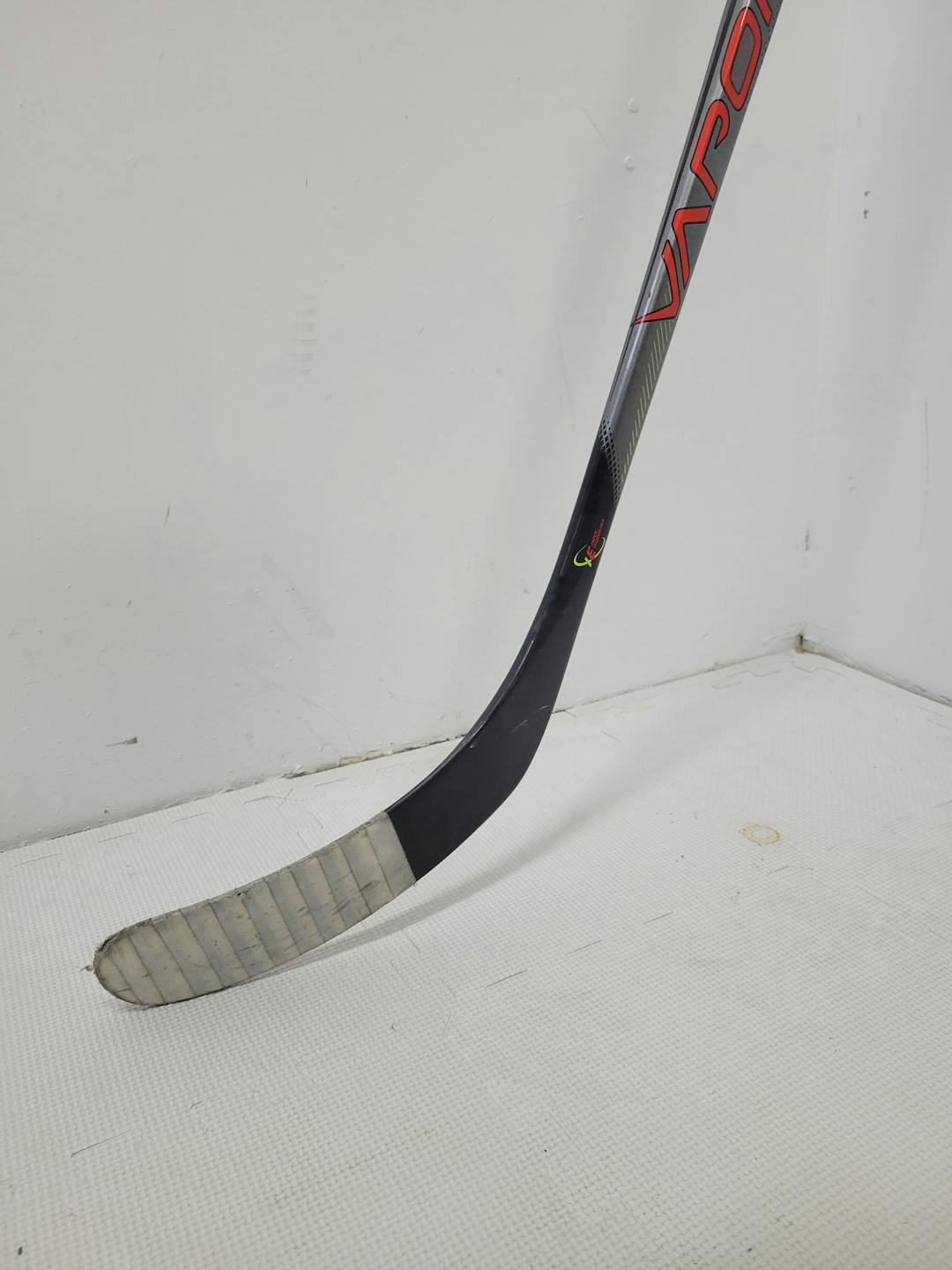 Used Bauer Flylite 77 Flex Pattern P92 Senior One Piece Sticks ...