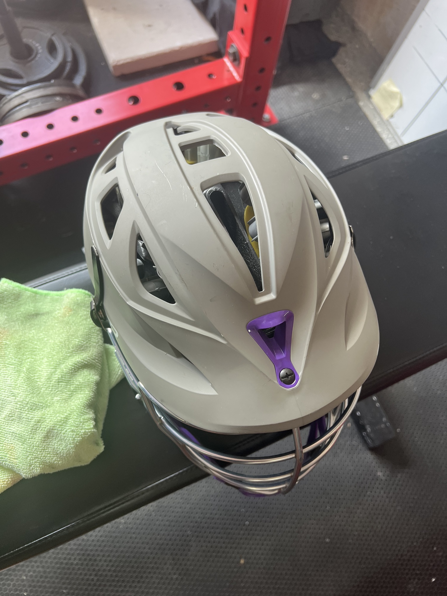 Used Cascade R Helmet | SidelineSwap