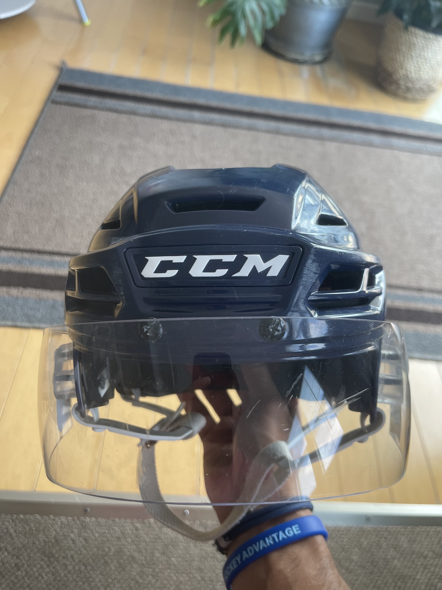 Hockey helmet CCM Res 300 W/ Oakley Visor | SidelineSwap