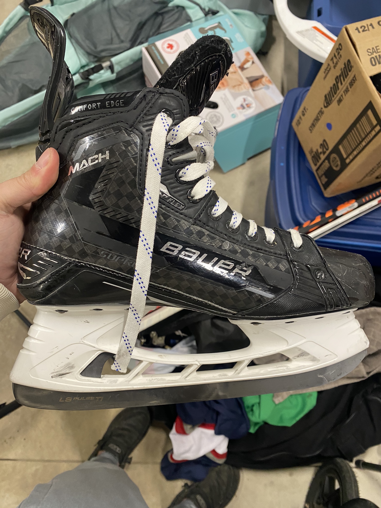 Bauer supreme Mach skates barely Worn | SidelineSwap