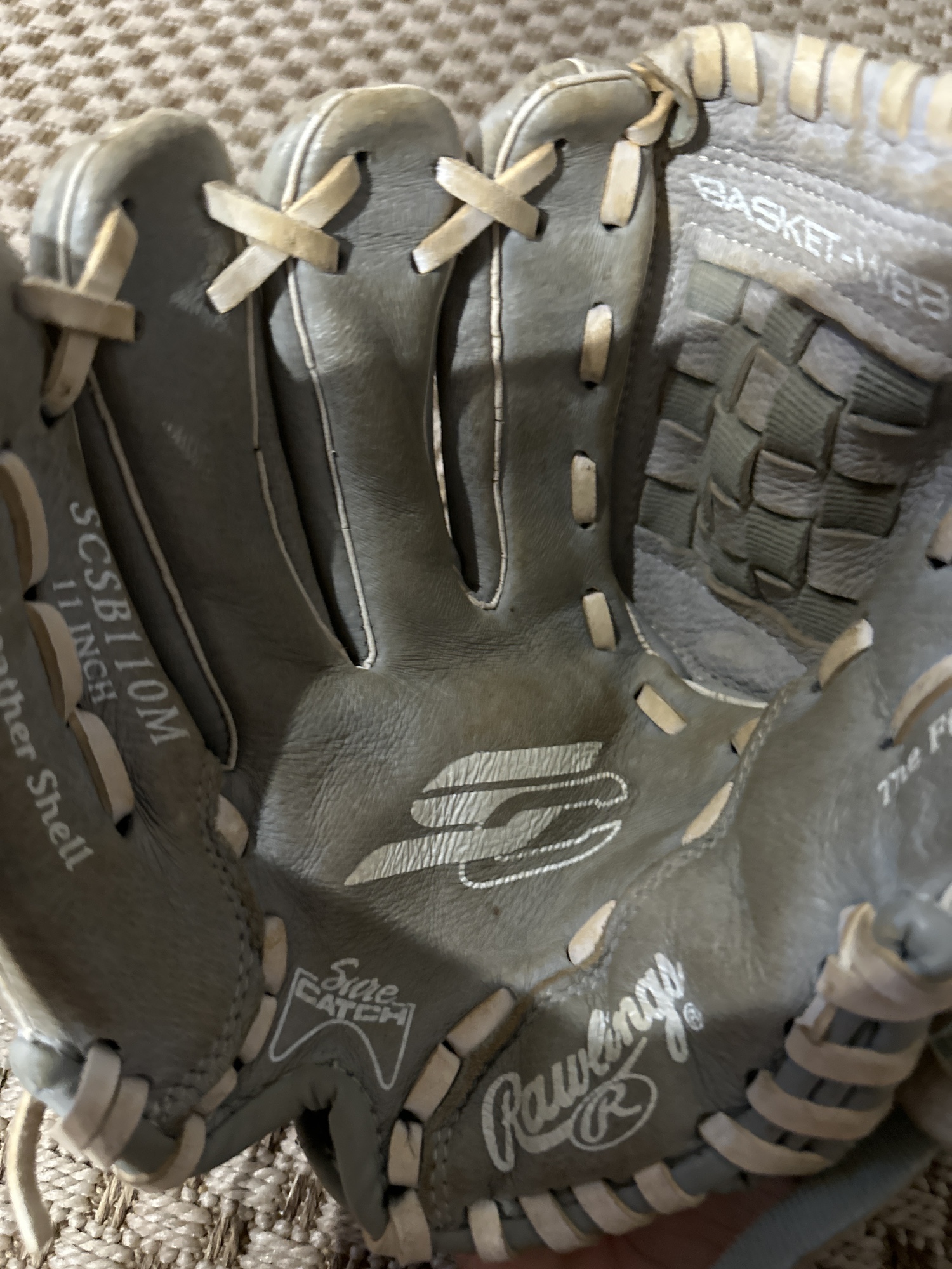 Rawlings Softball Glove | SidelineSwap