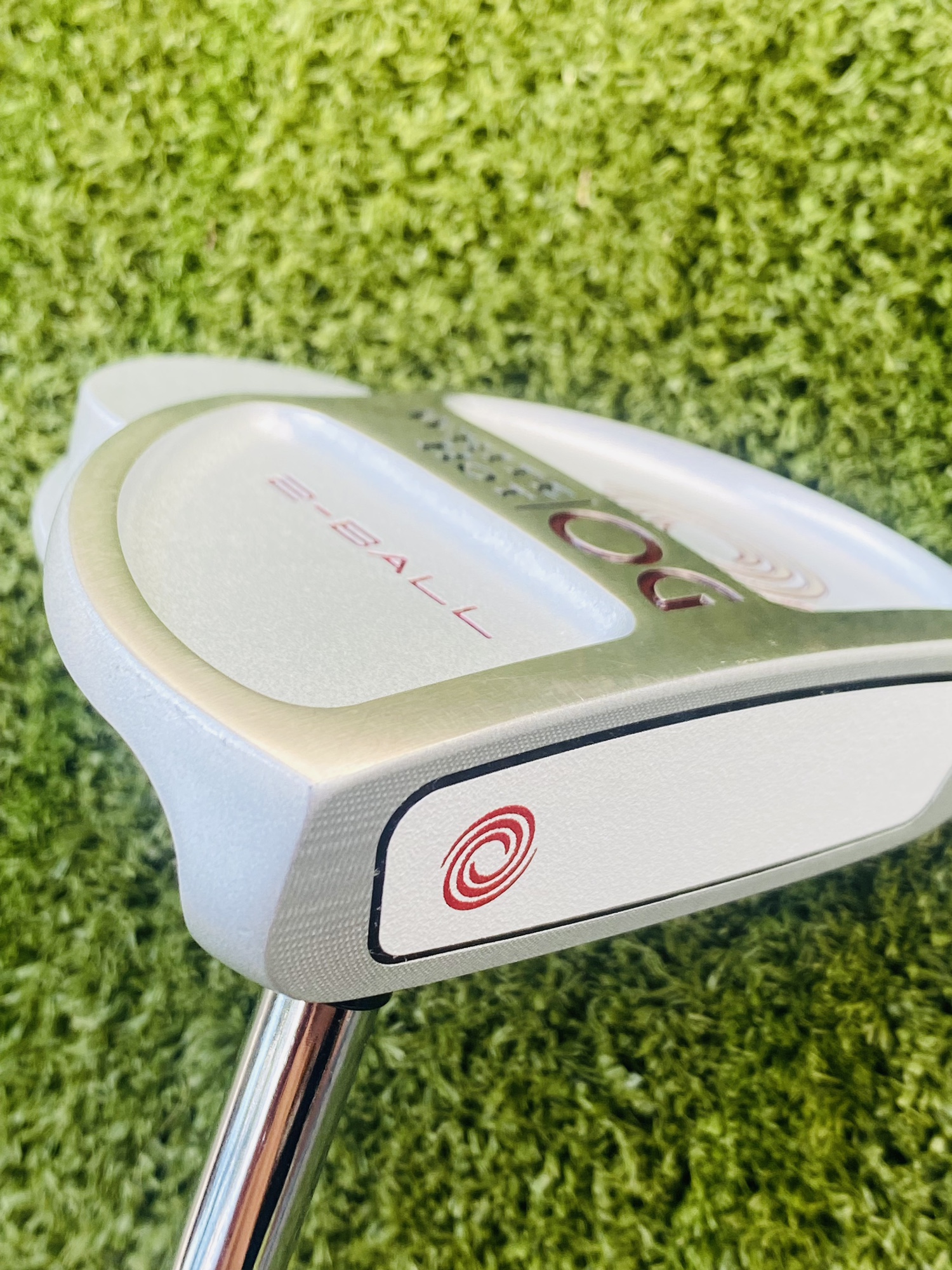 Odyssey White Hot OG 2 Ball Putter | SidelineSwap