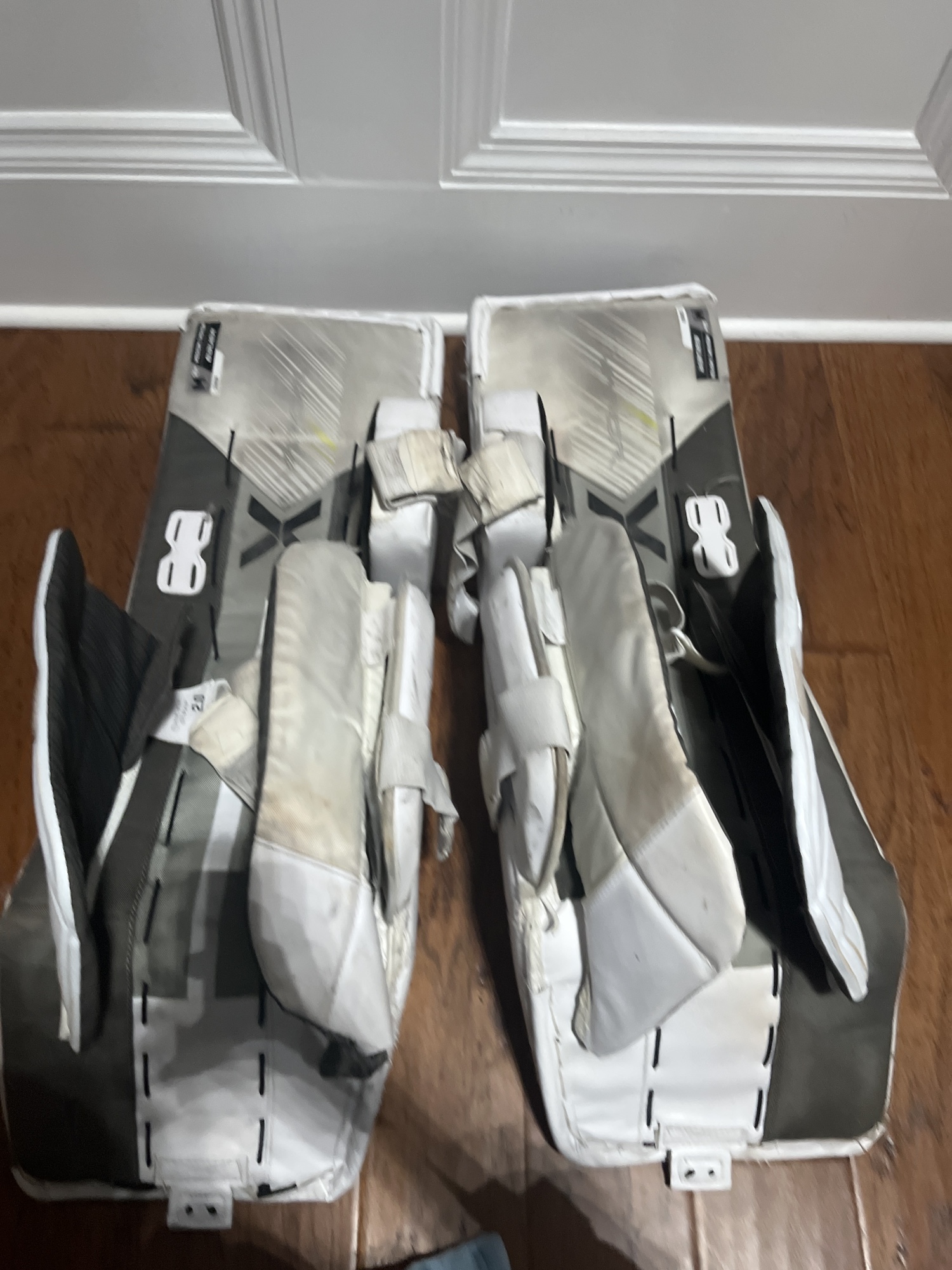 Bauer X5 Pro 34+1 Leg Pads | SidelineSwap