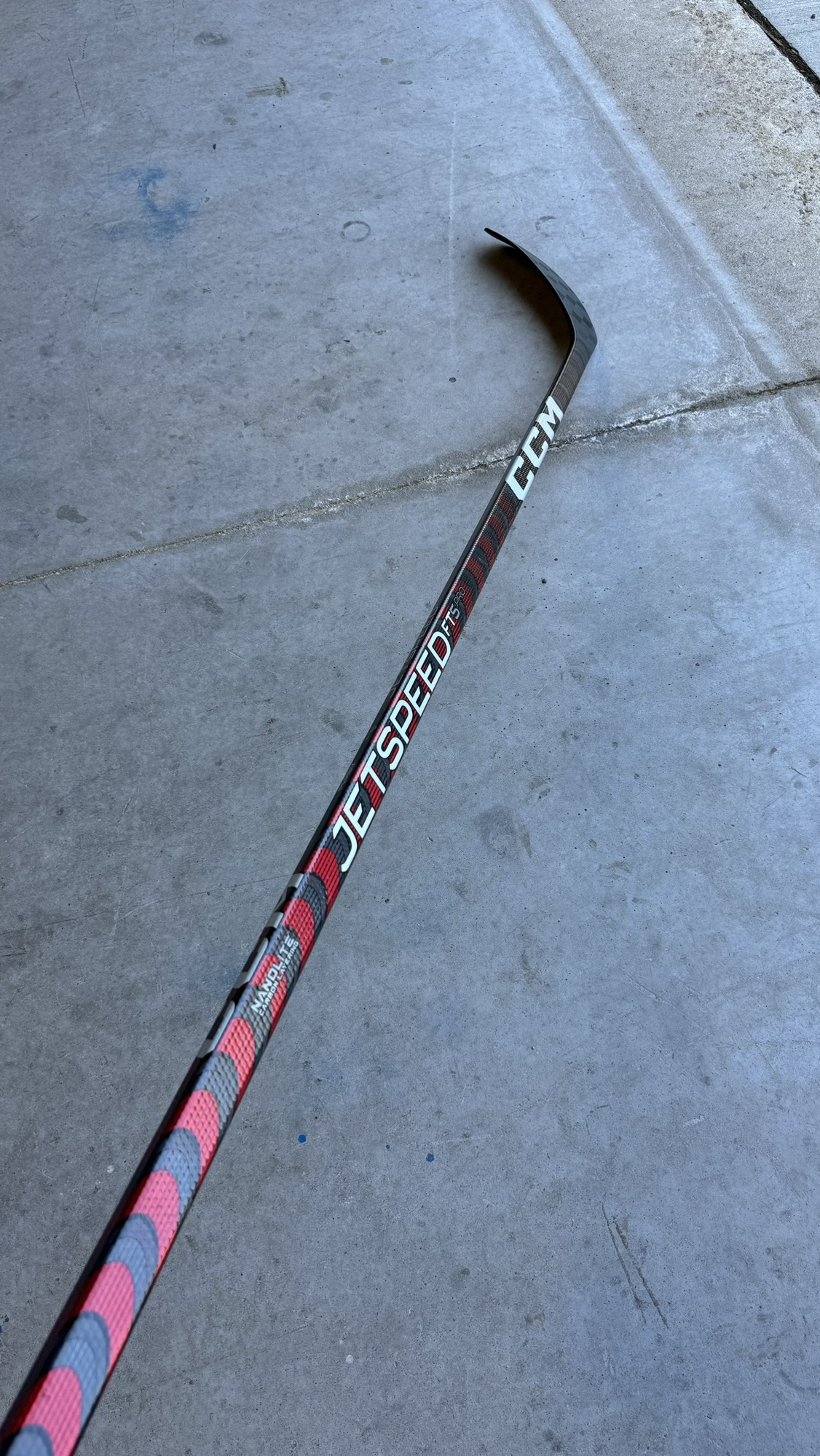 FT5 Pro 85 Flex P28M Right Hand Jetspeed CCM SENIOR NEW (NHL Pro Stock ...