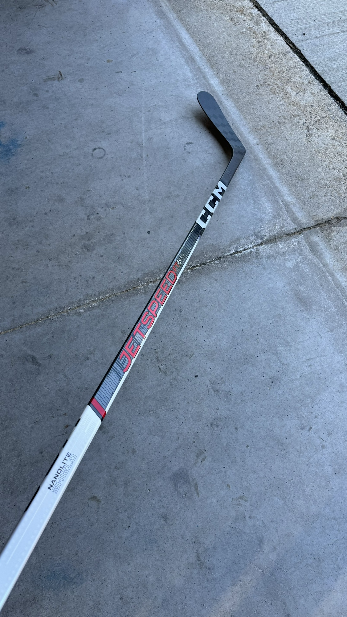 Pro Stock FT6 Pro Senior CCM Jetspeed 100 Flex P29 Left Hand New CCM ...