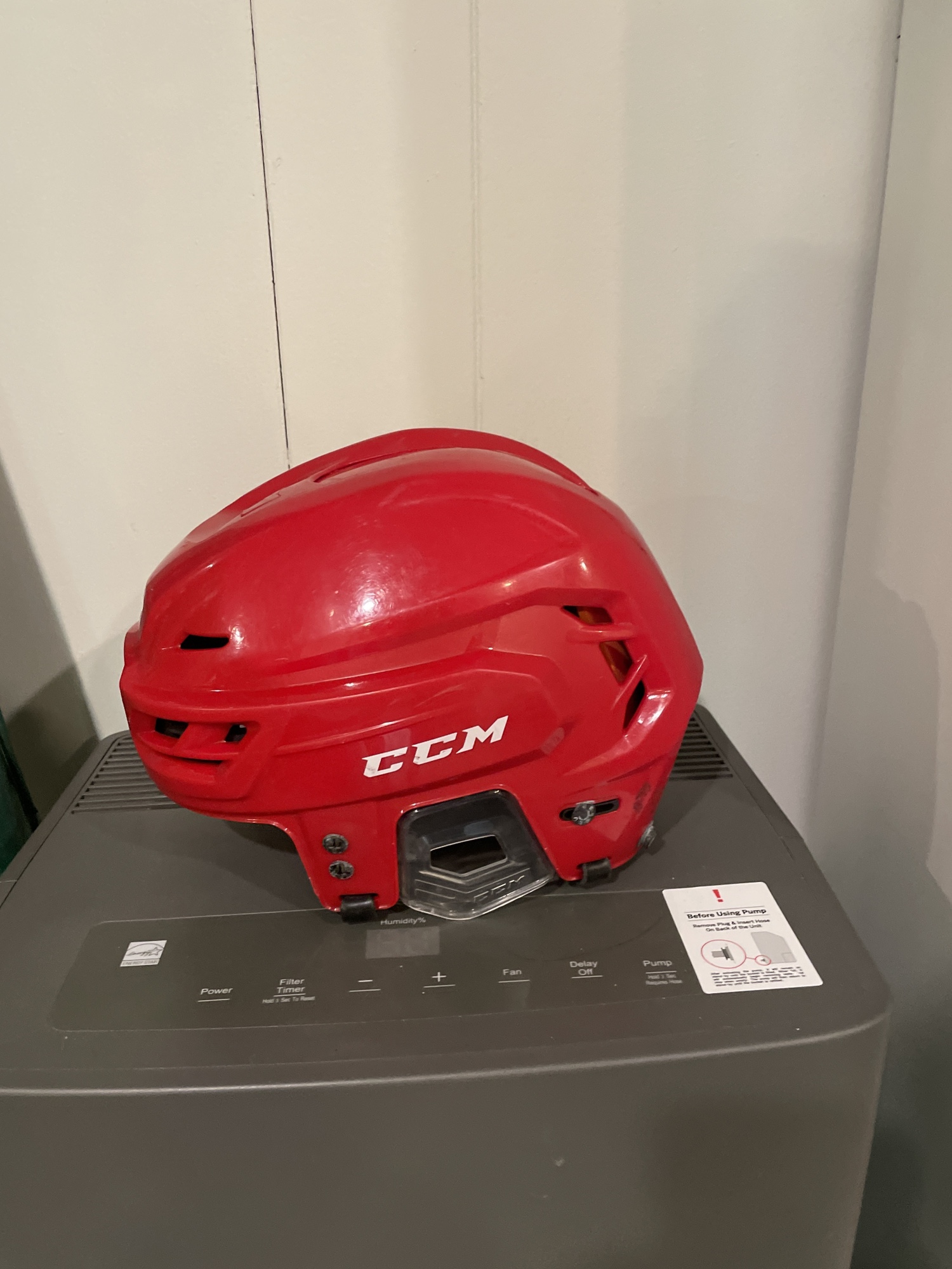 Ccm Helmet Tacks 710 Large In Hockey | SidelineSwap