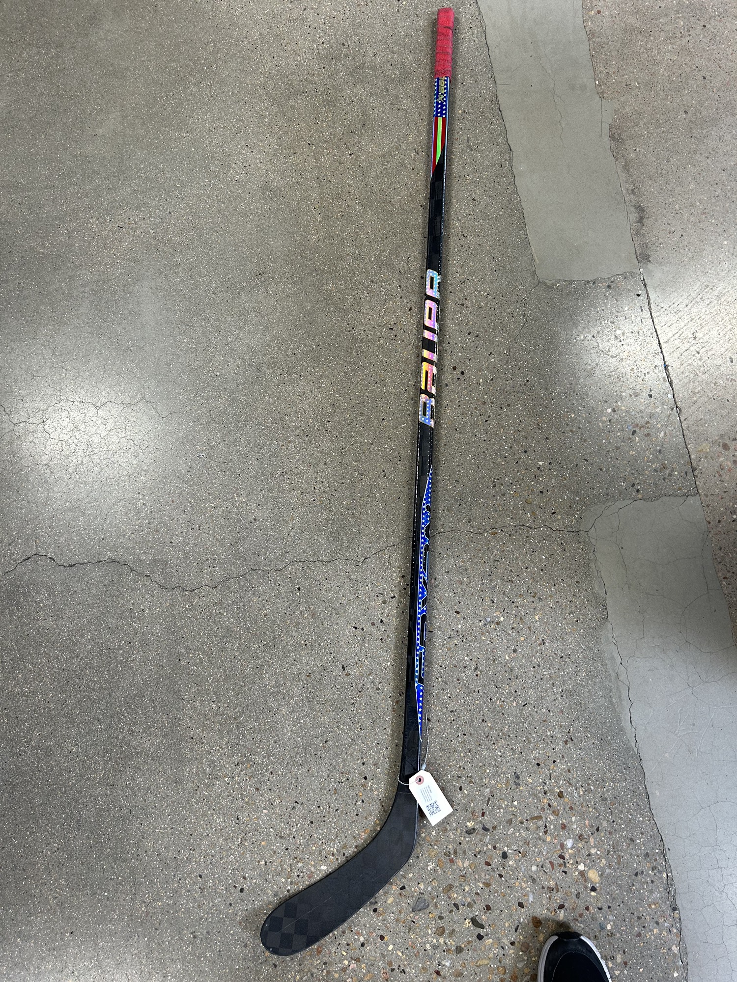 USA Design Used Senior Bauer Nexus Sync Hockey Stick Right Handed P28 ...