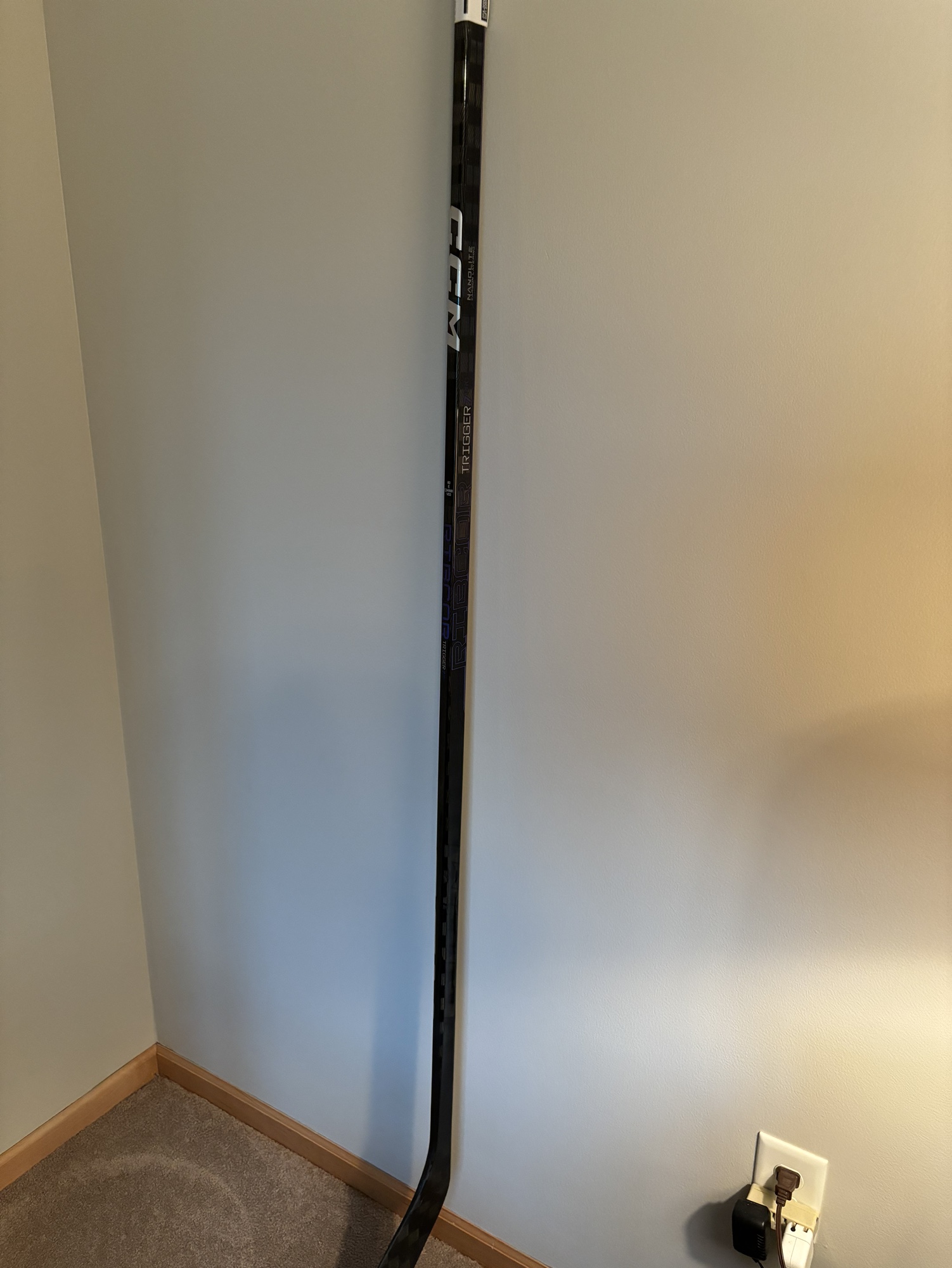 New Senior CCM Right Handed Pro Stock RibCor Trigger 7 Pro Hockey Stick ...