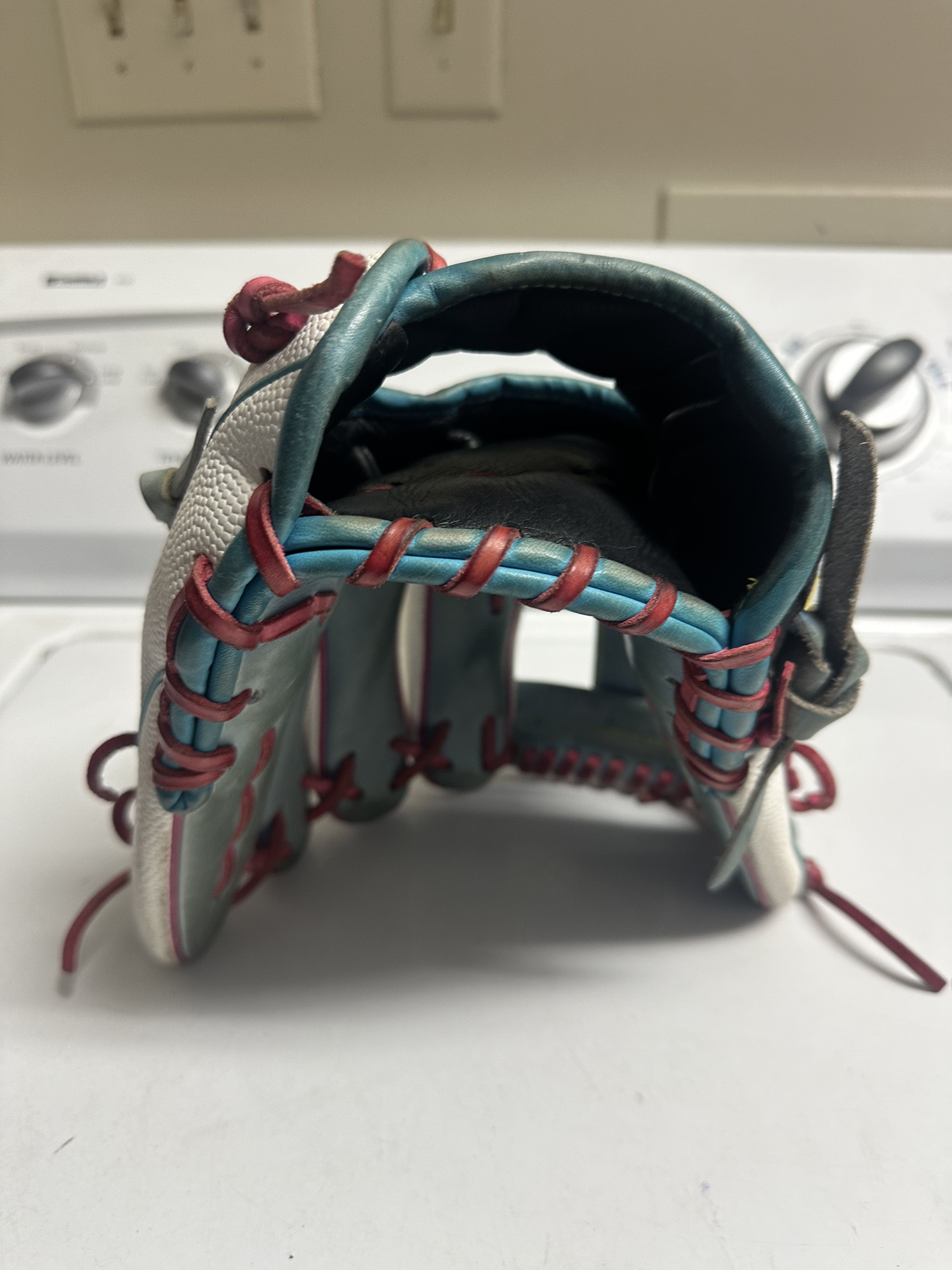 Wilson A2000 1786 11.5 Wht/teal/blk | SidelineSwap