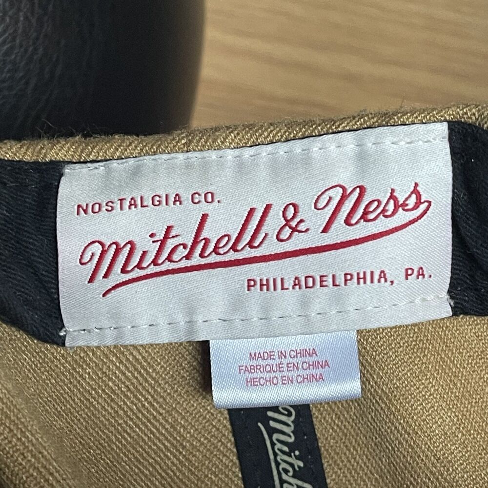 Milwaukee Bucks Mitchell And Ness NBA Snapback Hat Cap | SidelineSwap