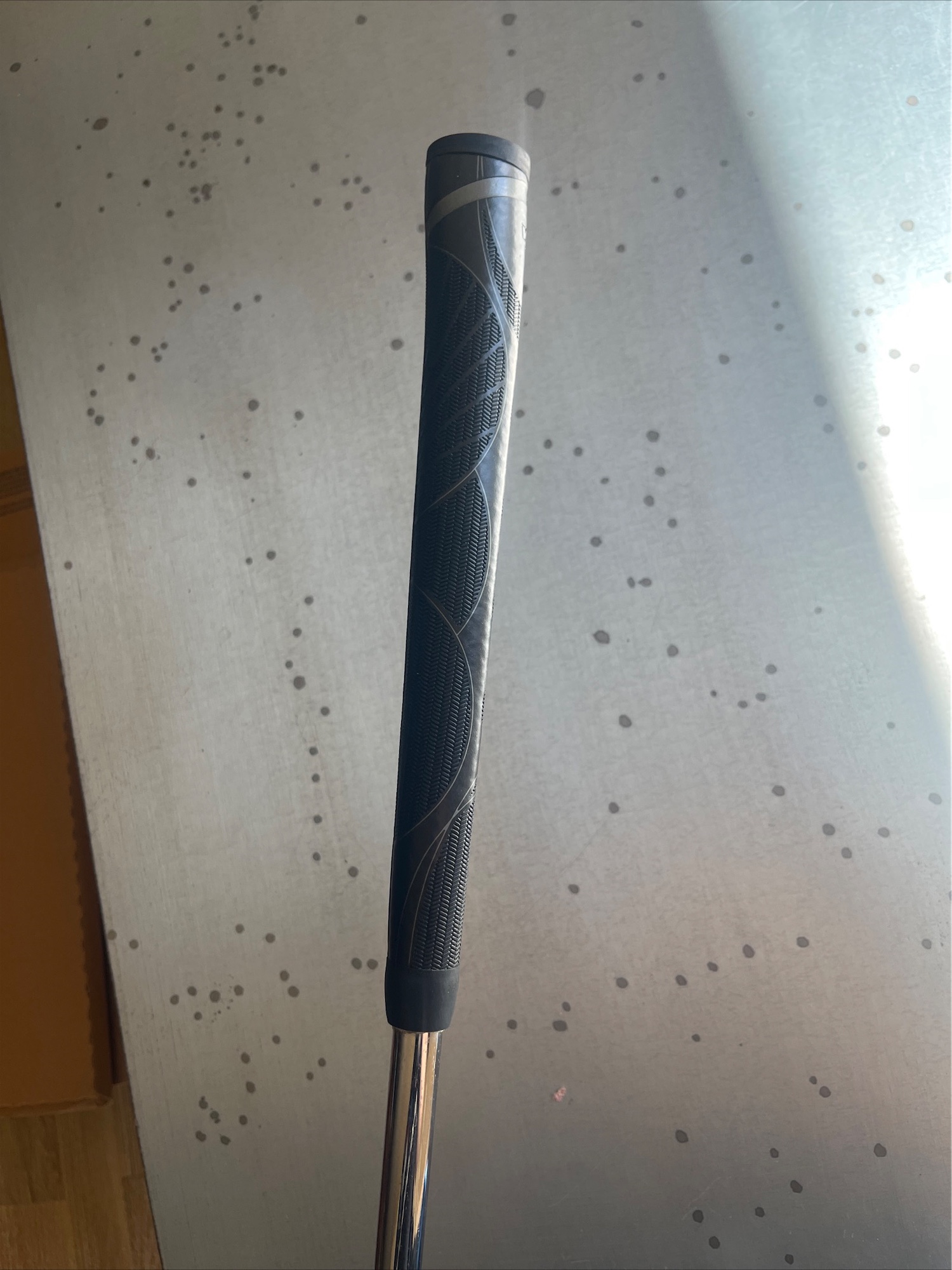 Odyssey White Hot #5 Center-Shafted 34-inch Mallet Putter Winn AVS ...