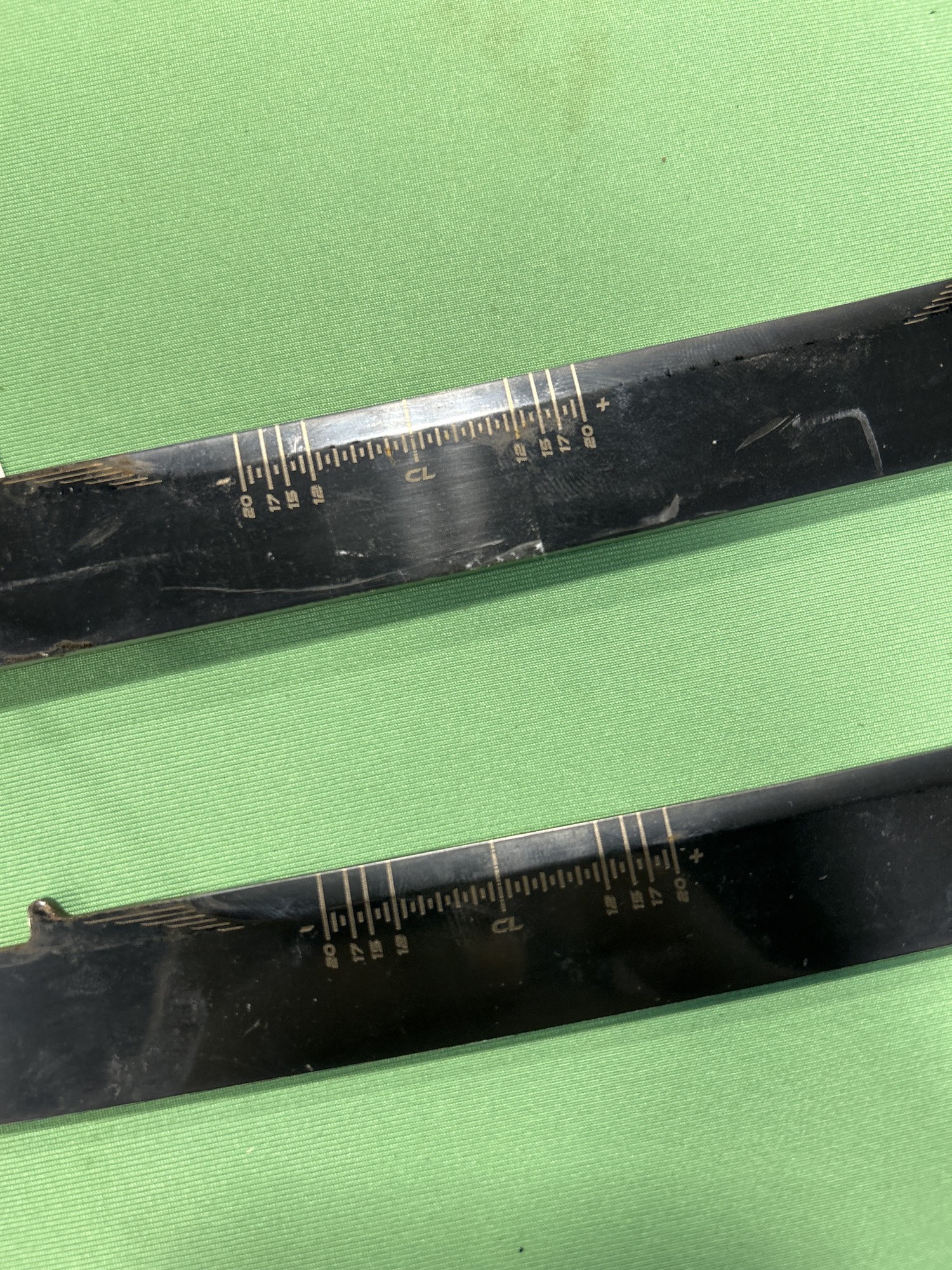 Used Bauer Fly-Ti Holders, Runners, & Replacement Steel 254 mm ...