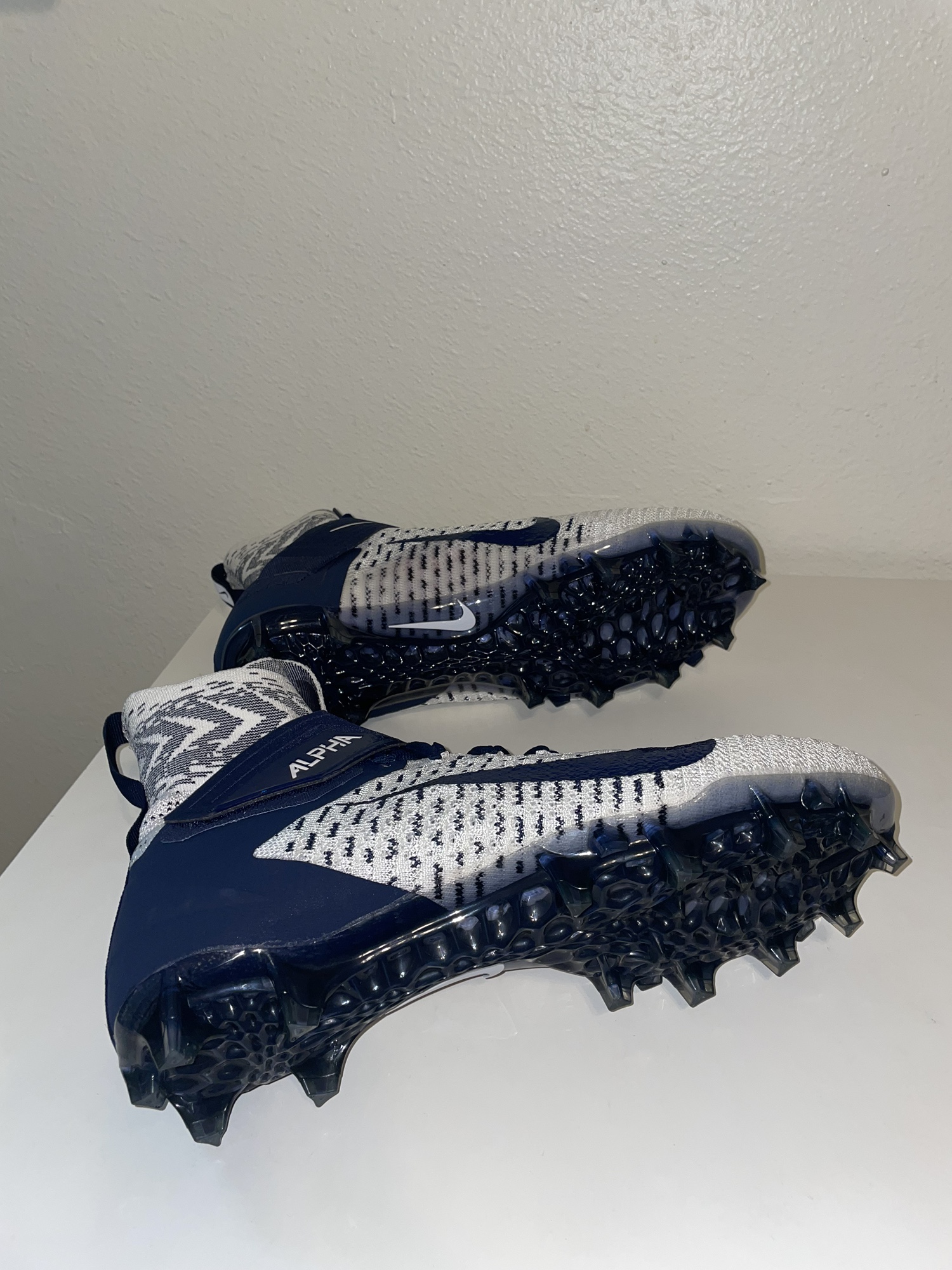 Nike Alpha Menace Elite 2 Football Cleats White Navy Men's Size 12 ...