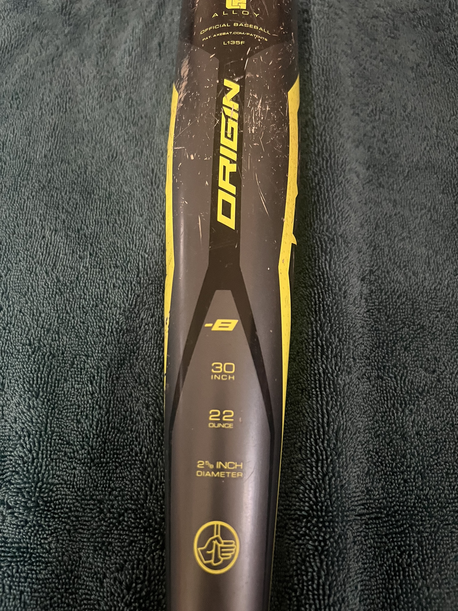 Used 2018 AXE USABat Certified Alloy 22 oz 30" Origin Bat | SidelineSwap