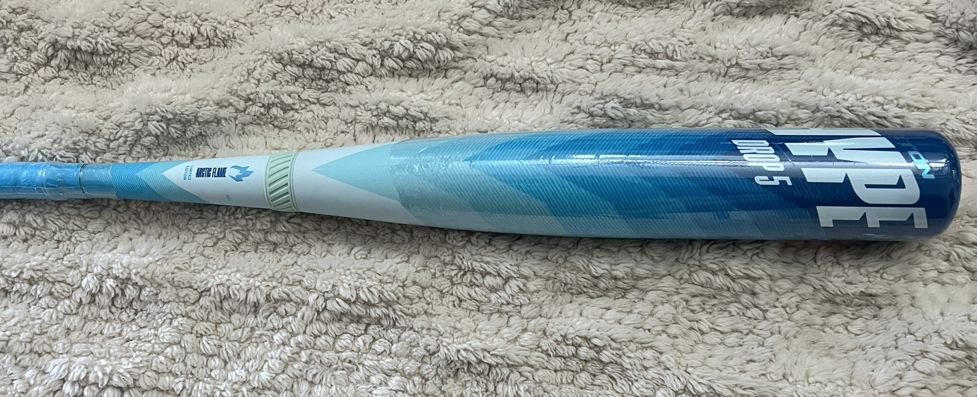 Limited Easton Hype Fire Artic Ice | SidelineSwap