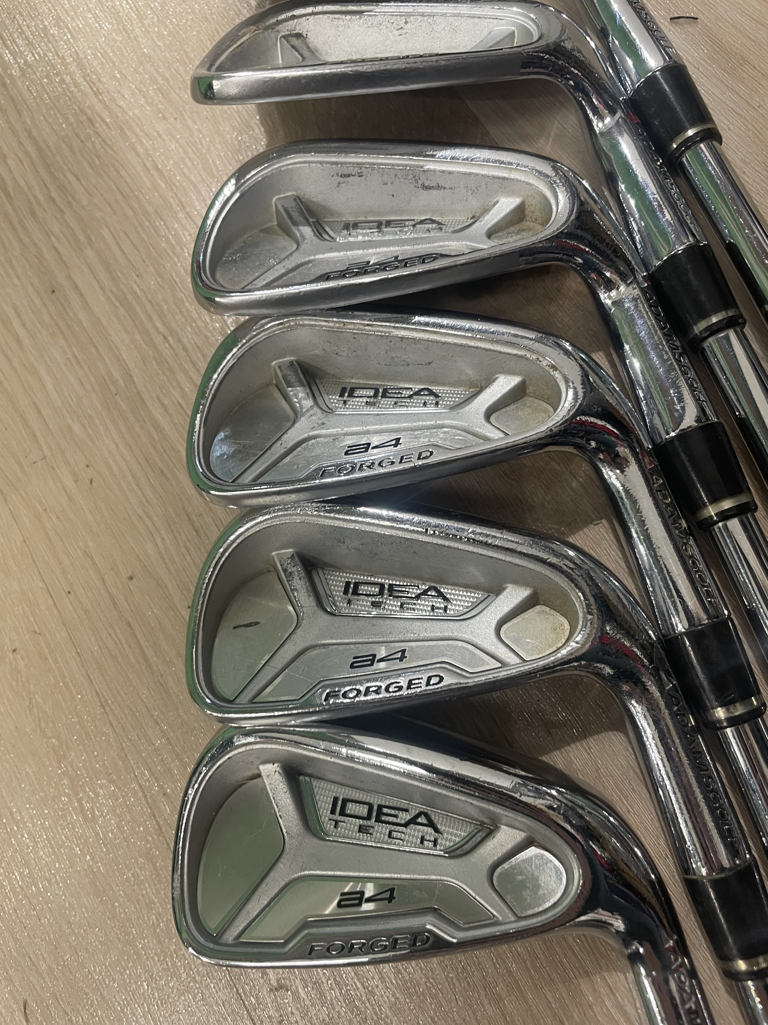 Used Men's Adams Idea Tech a4 Iron Set Right Handed Regular Flex ...