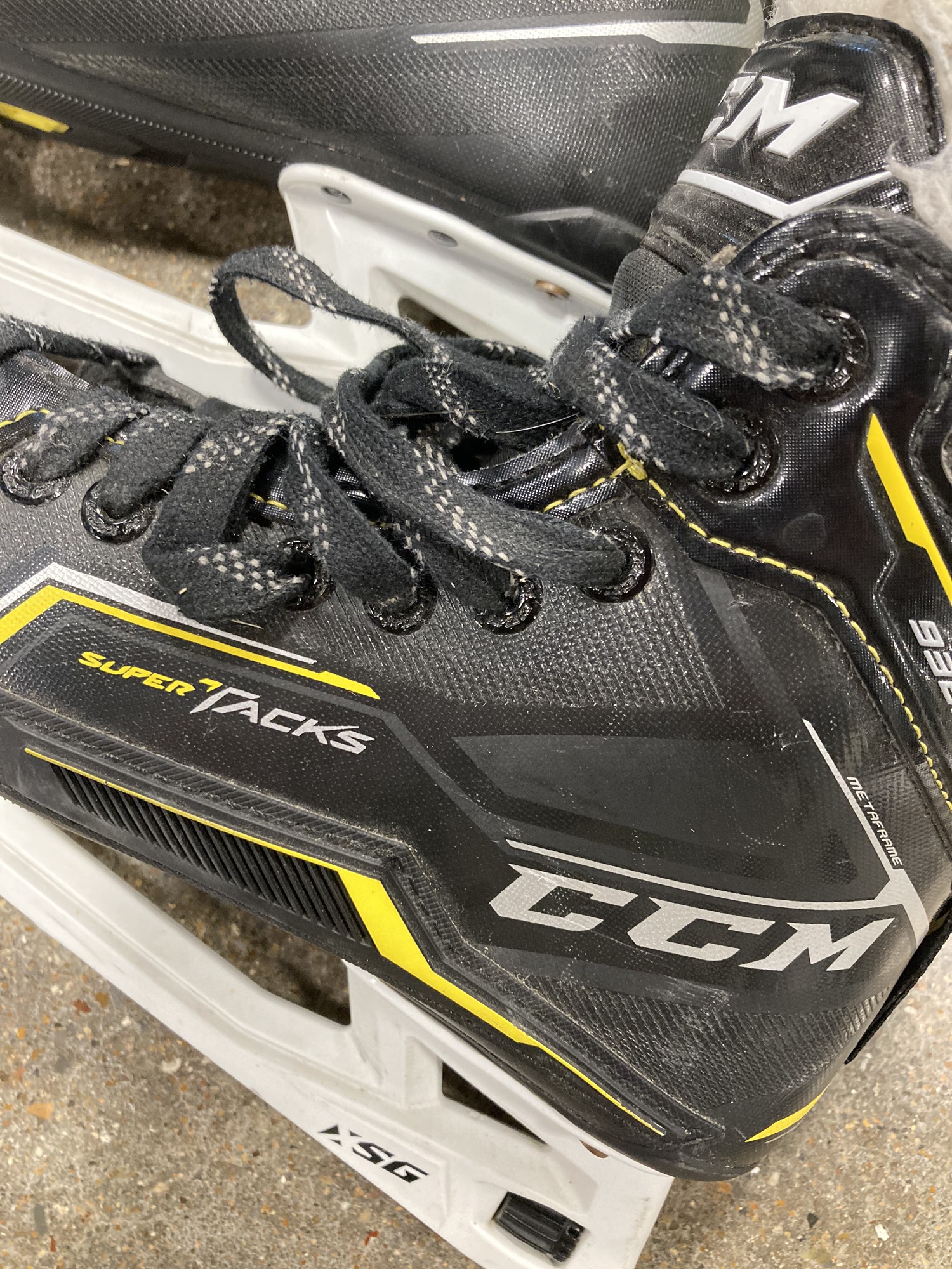 Used Senior CCM Super Tacks 9380 Hockey Goalie Skates Regular Width 7 ...