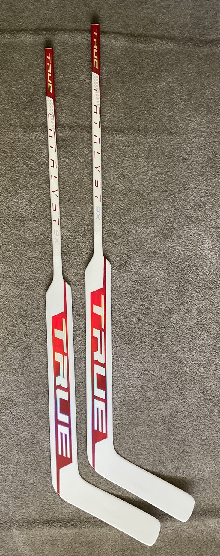 NEW True Catalyst 9X Goal Sticks, 27”, White/Red, Regular Hand, 2-Pack ...