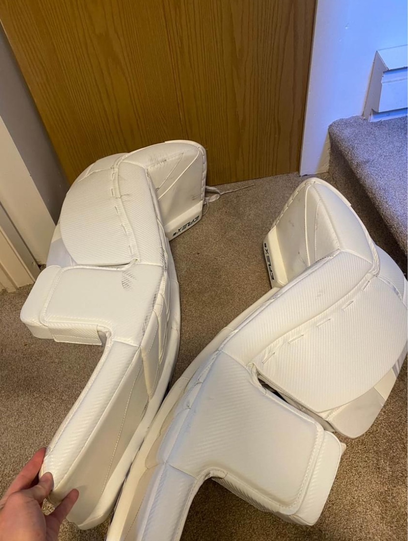 Thatcher Demko CCM Eflex 6 pads | SidelineSwap