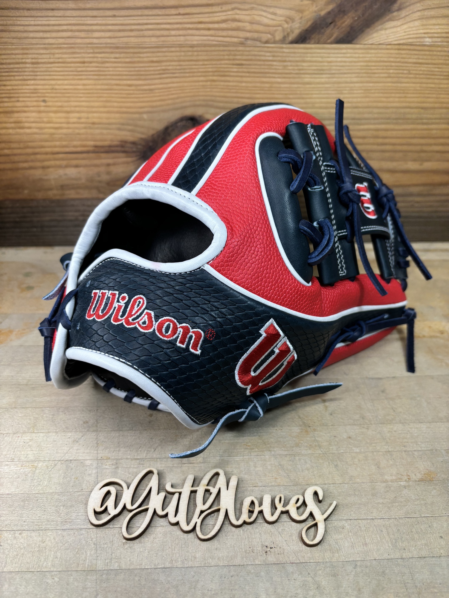 2024 Wilson A2K 11.75” 1724 | SidelineSwap