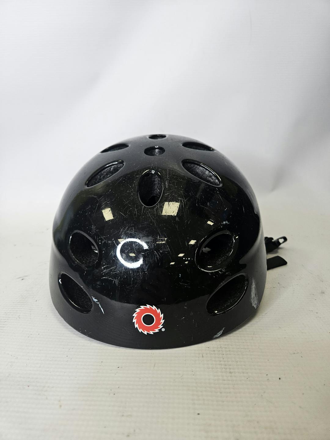 Used Razor Sm Youth Skateboard Helmets | SidelineSwap