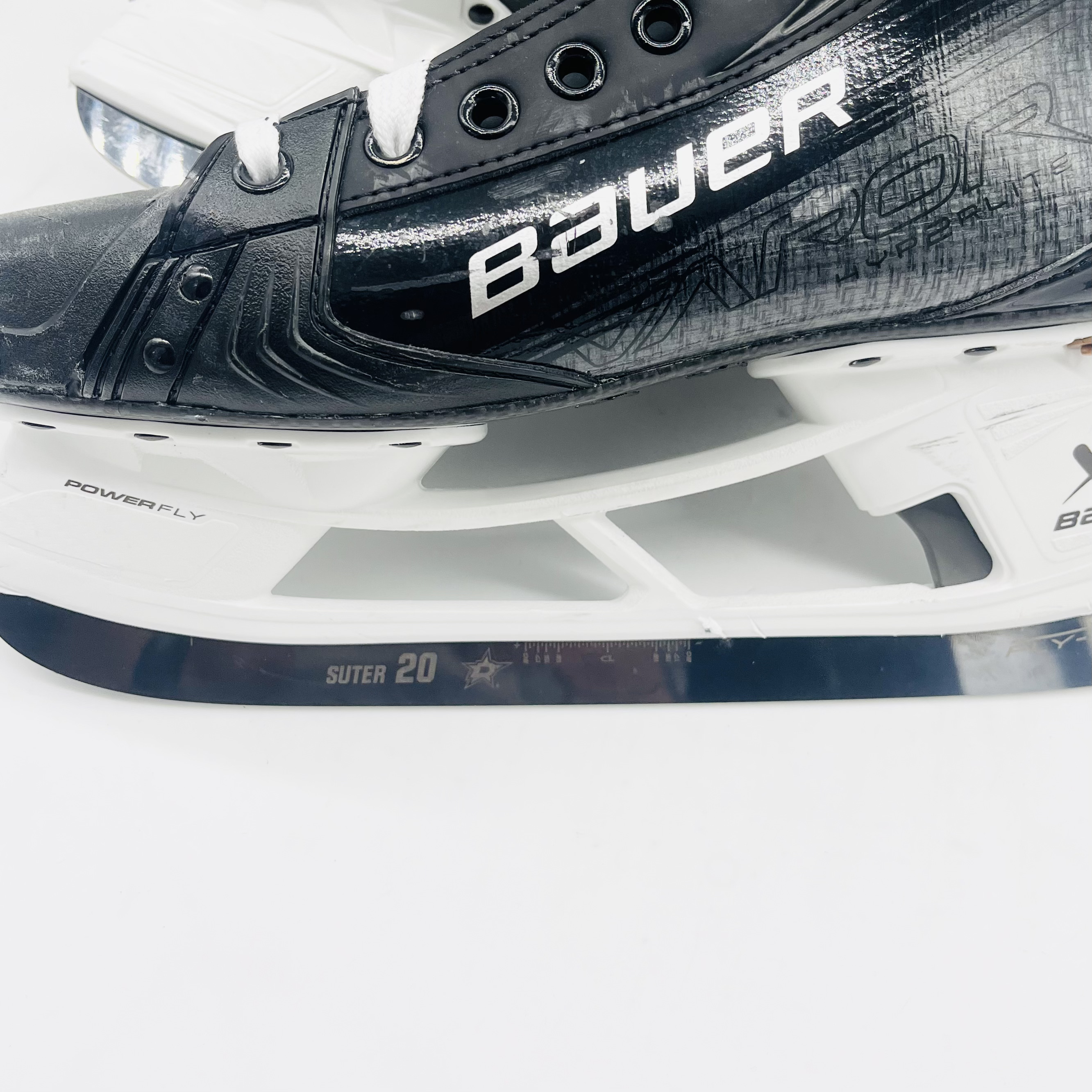 Near New Custom Black Bauer Vapor Hyperlite 2 Hockey Skates- 9 1/2 D/A ...