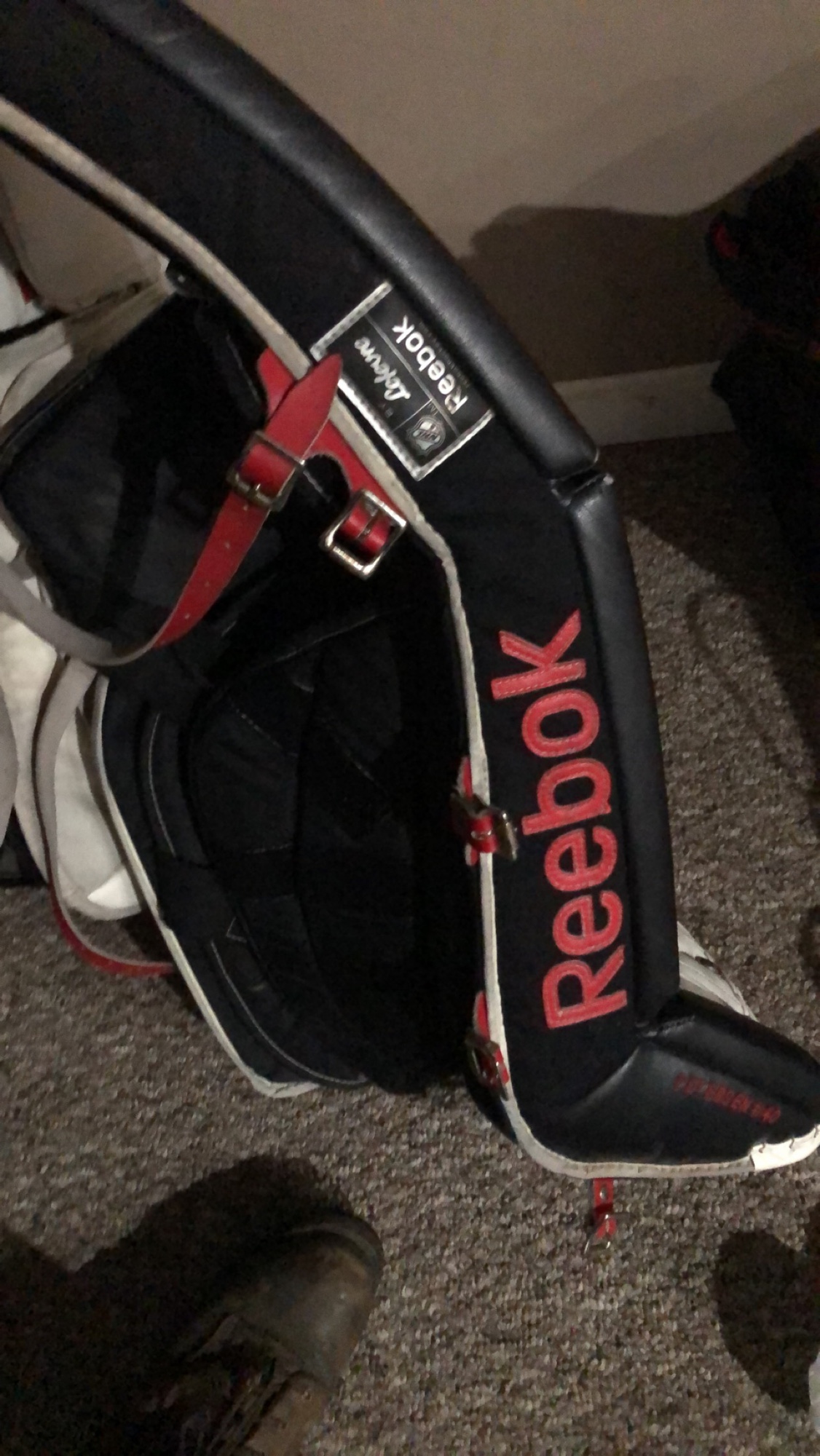 Reebok P4 Goalie Pads | SidelineSwap