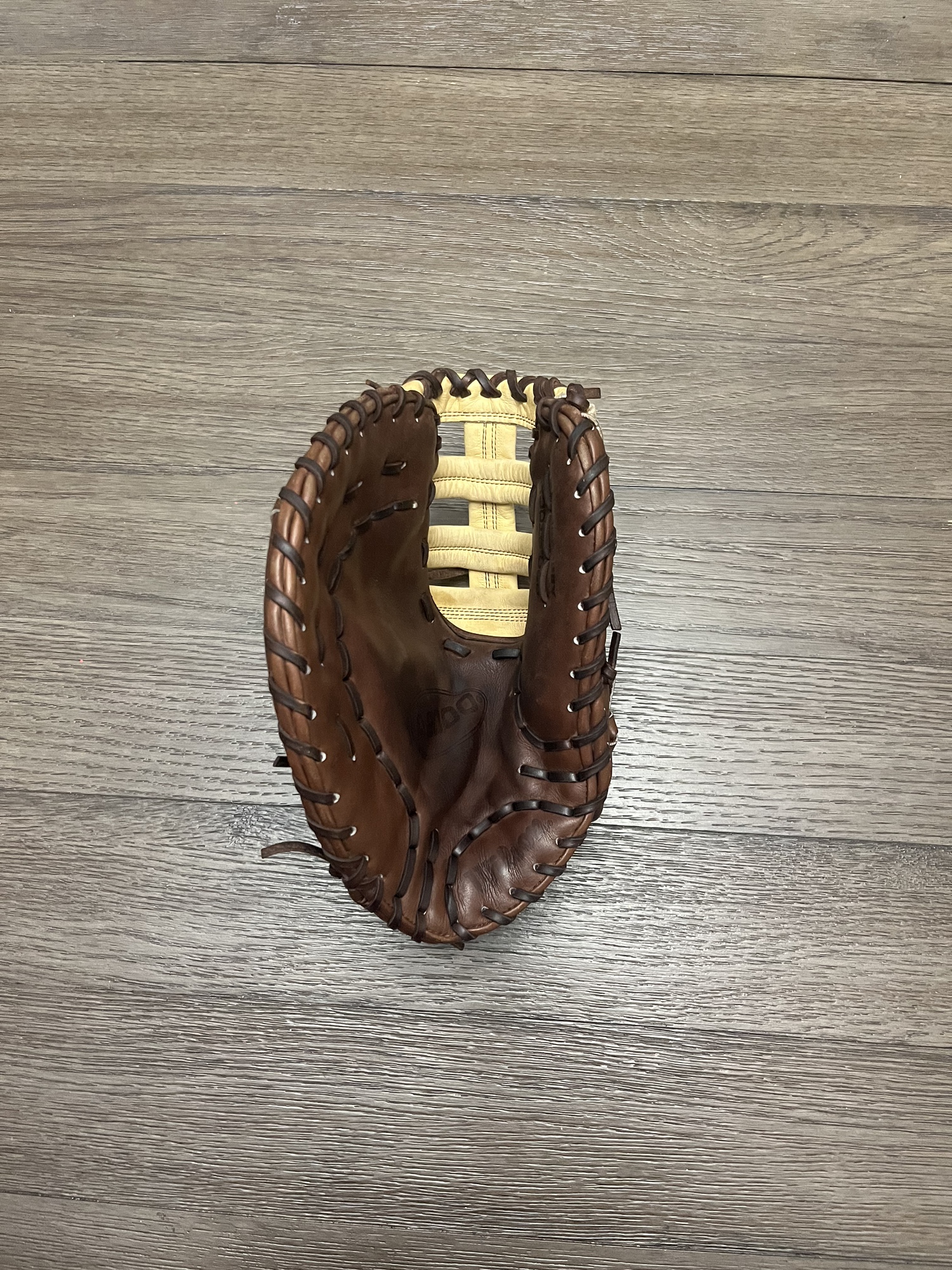 Wilson A2000 2800 12” First Base Mitt | SidelineSwap