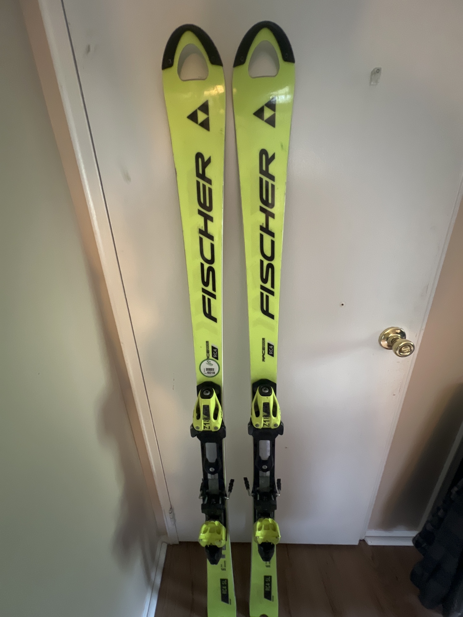 Fischer RC4 World Cup SL Ski. Used Men's Racing With Bindings Max Din 18. | SidelineSwap