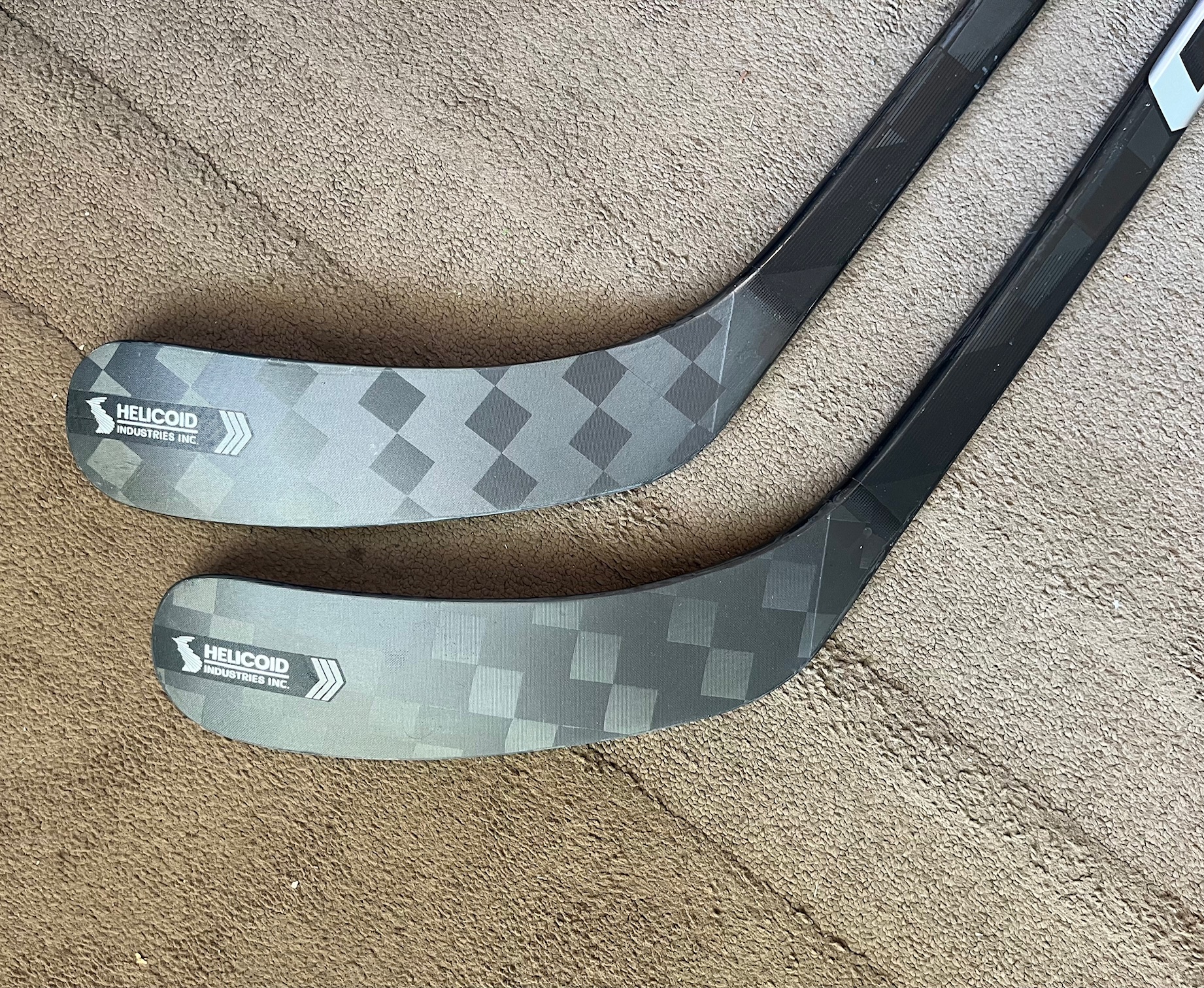 Bundle 2x New Senior CCM Jetspeed FT7 Pro Left Hand Hockey Sticks P29 ...