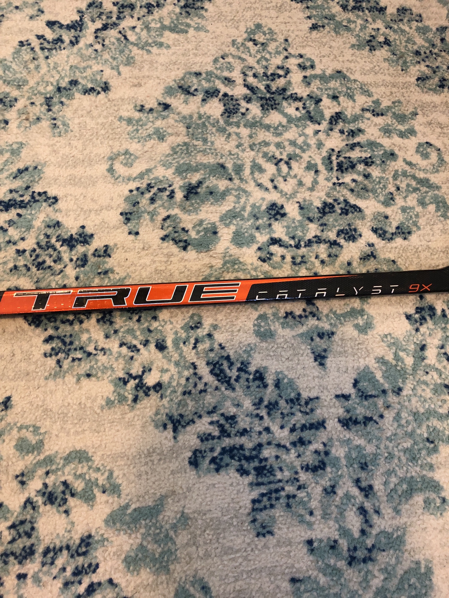 New Senior True Catalyst 9X Right-Handed Elias Lindholm Pro Stock ...